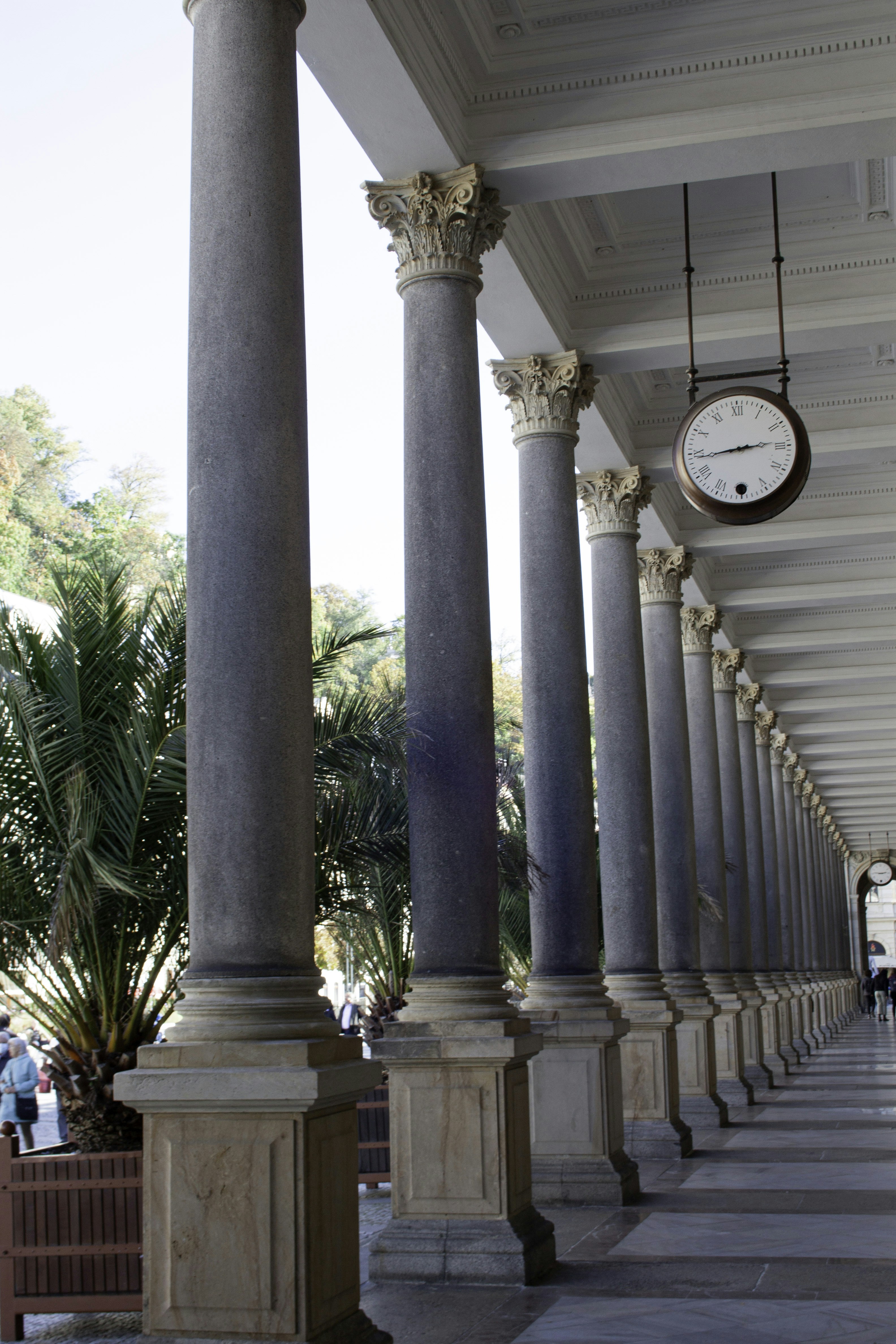 Colonnade Clock: A Quiet Corridor of Time