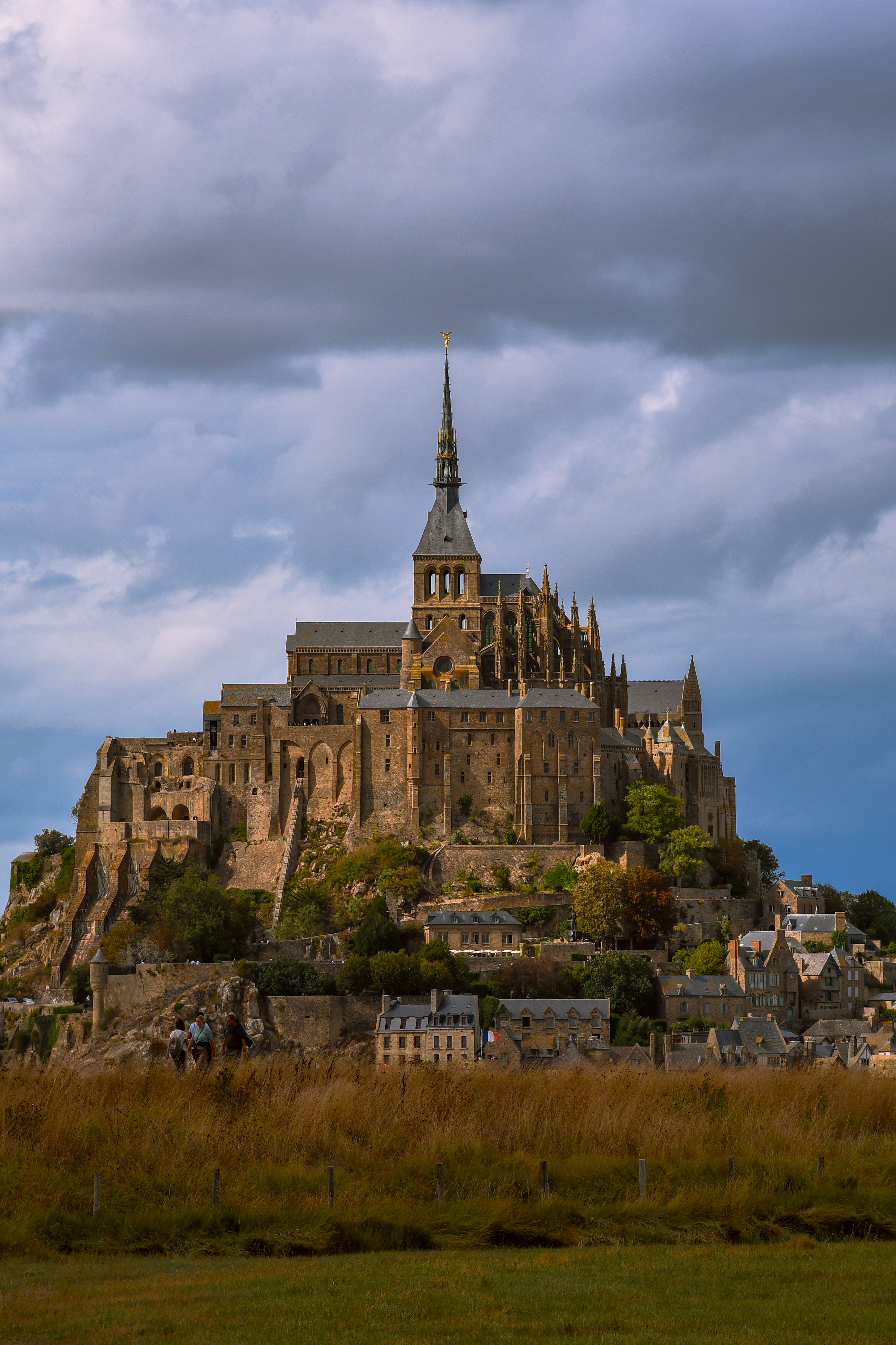 Mont Saint-Michel: Stone Fortress Reaching Toward the Sky
