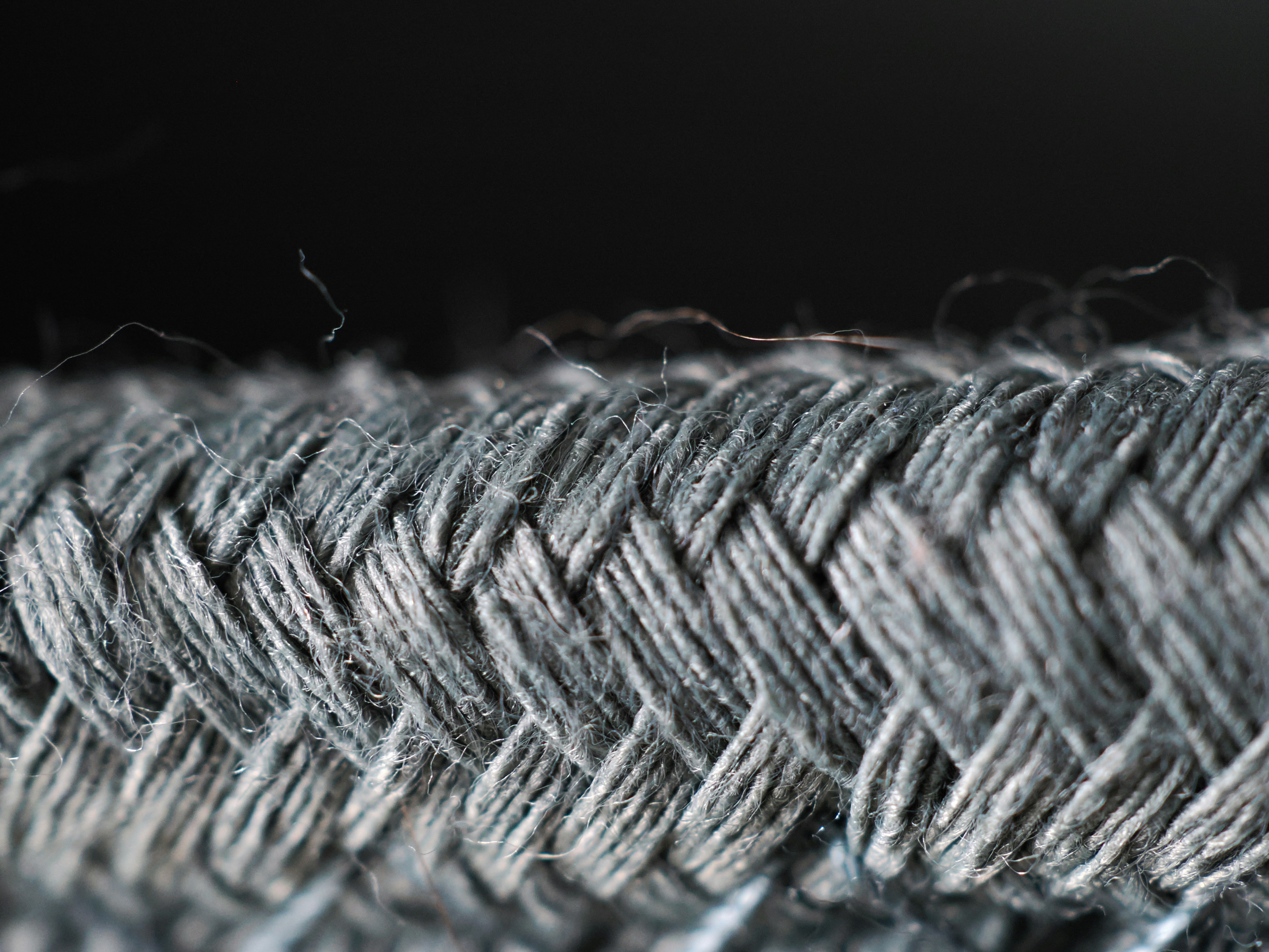 Tangled Strands: a Microtexture of Steel-gray Rope
