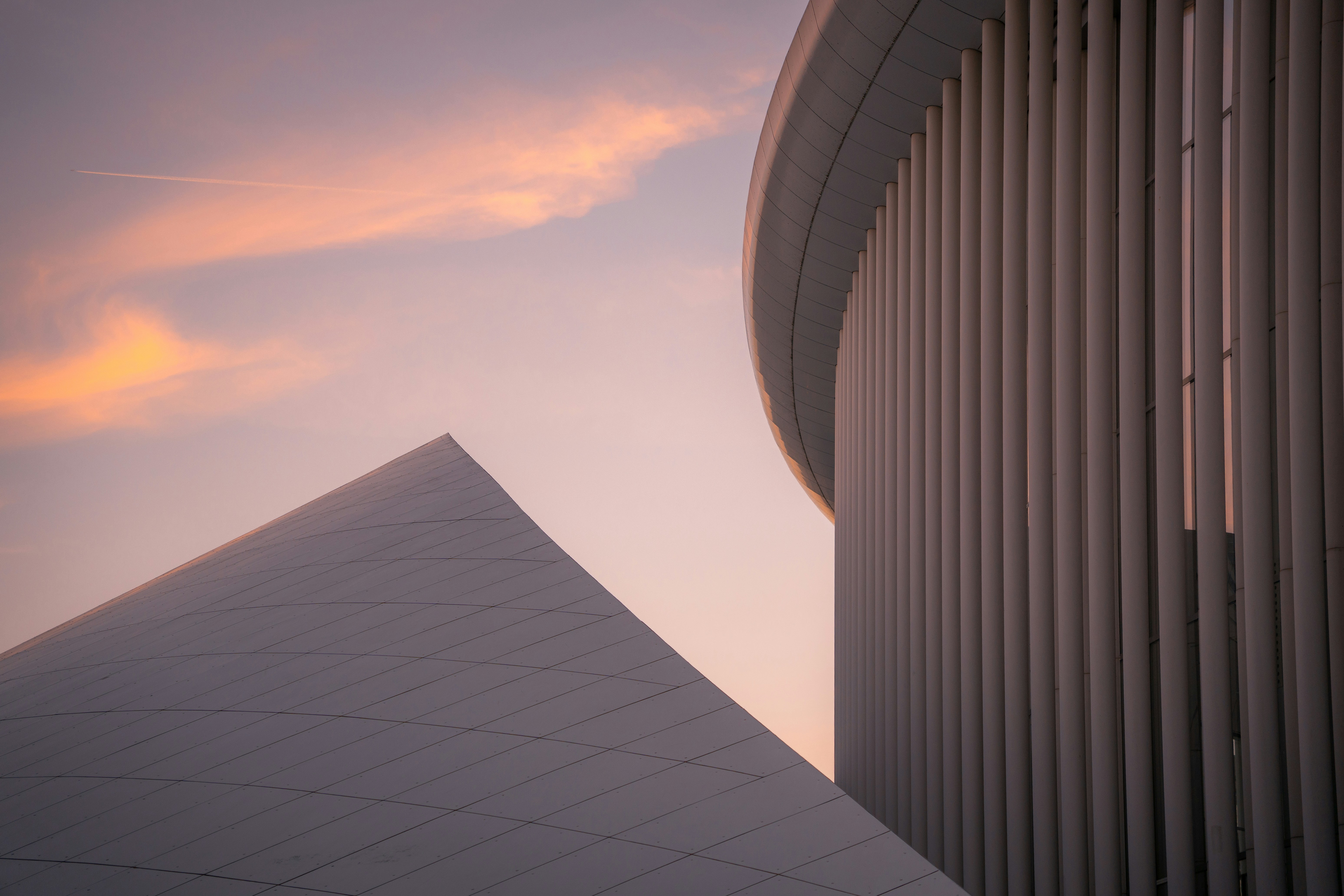Geometry in Light: A Modern Pavilion under a Soft Sunset
