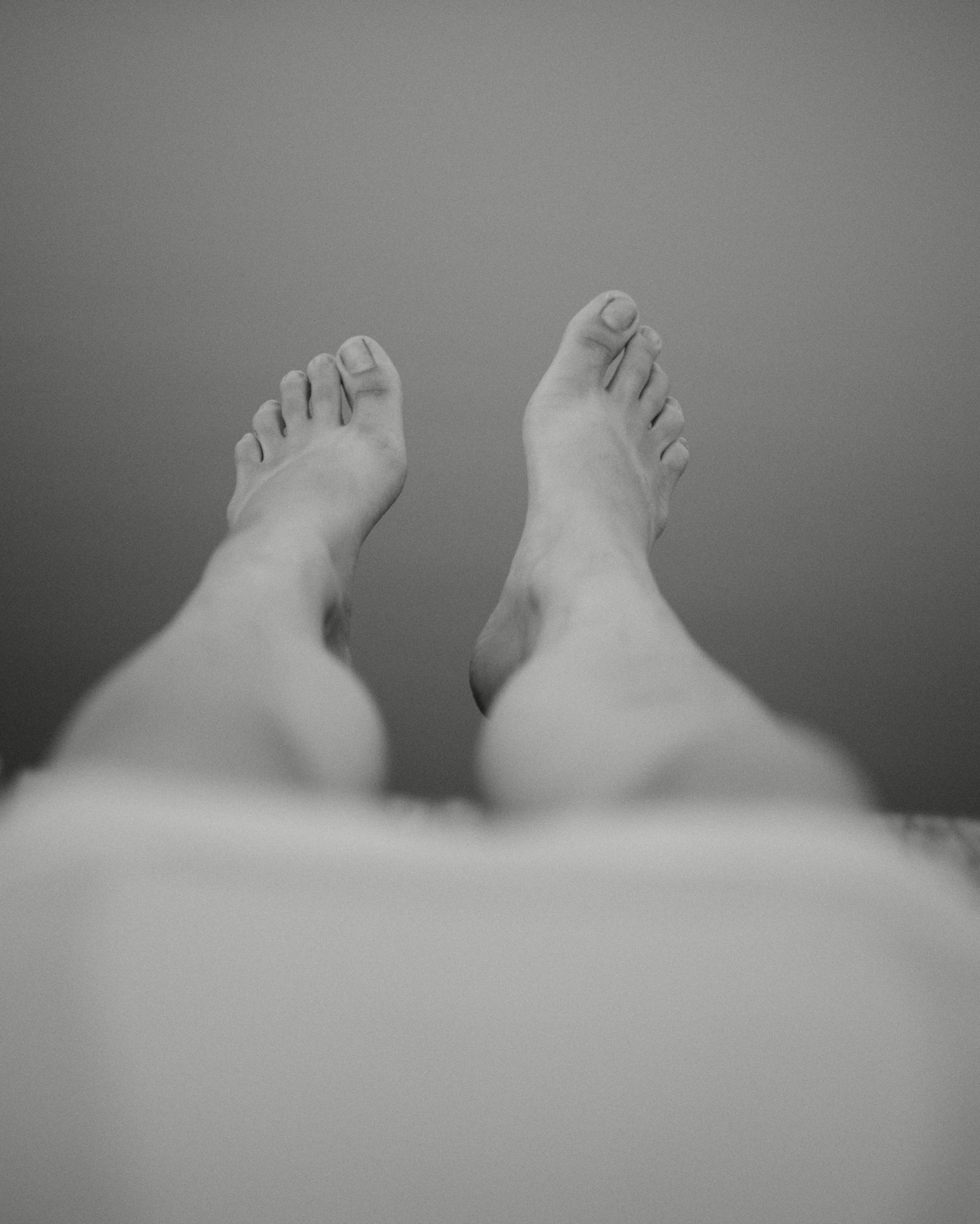 Suspended in Quiet Gravity