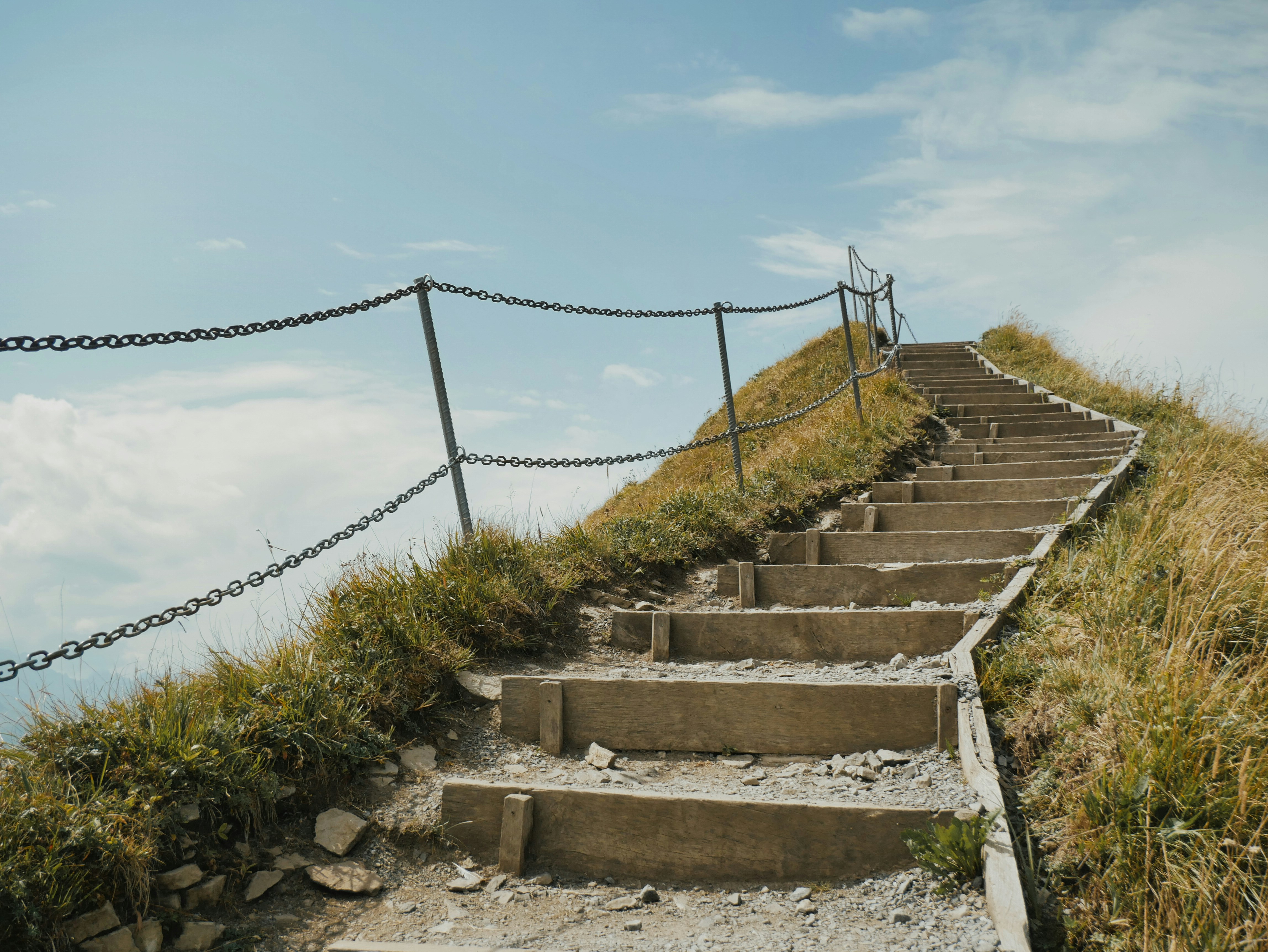 Stairway to the Sky: A Windward Ascent Along a Narrow Ridge