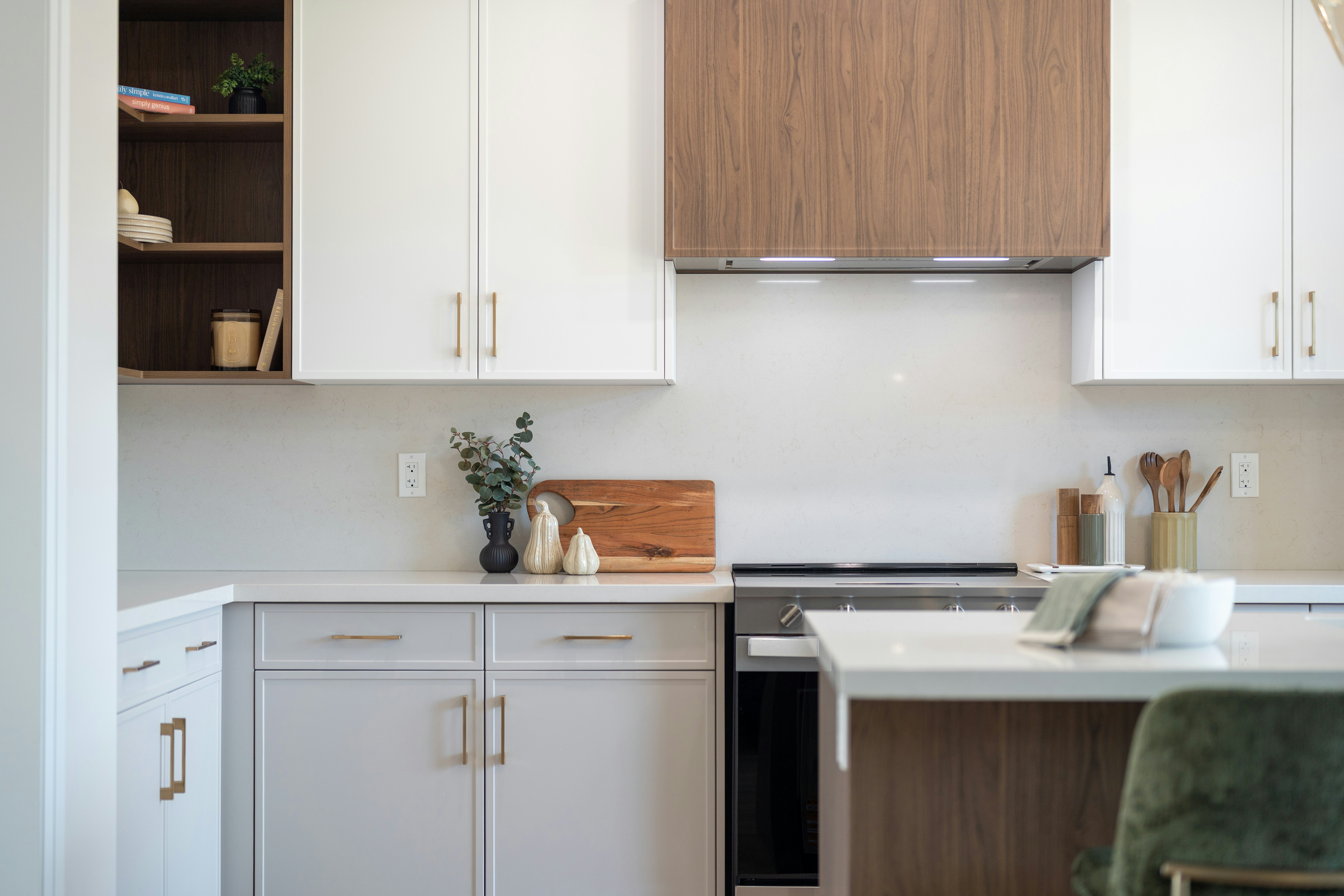 Culinary Calm: A Bright, Minimal Kitchen Studio