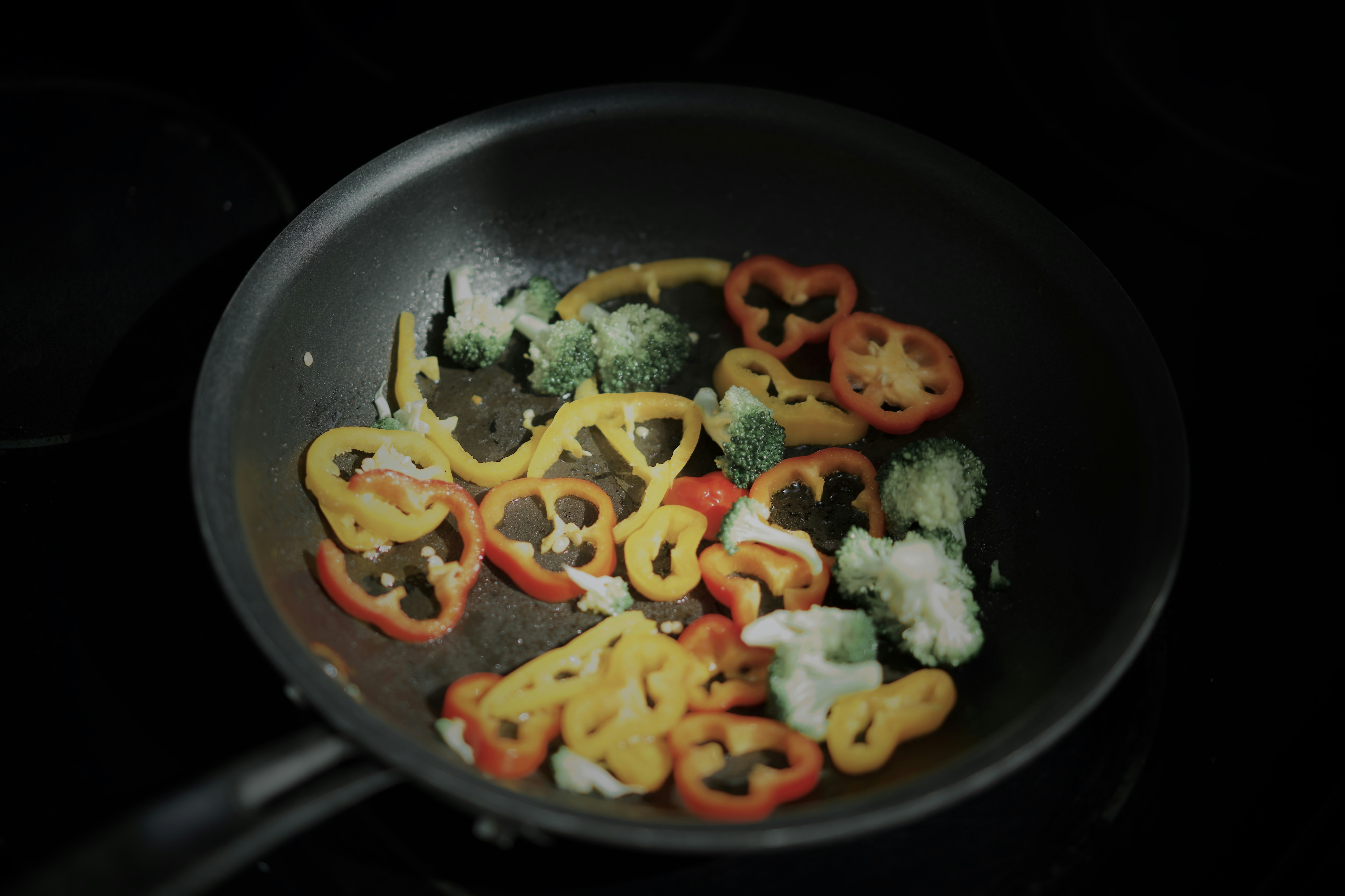 Colorful Slices Sizzle in a Quiet Frypan