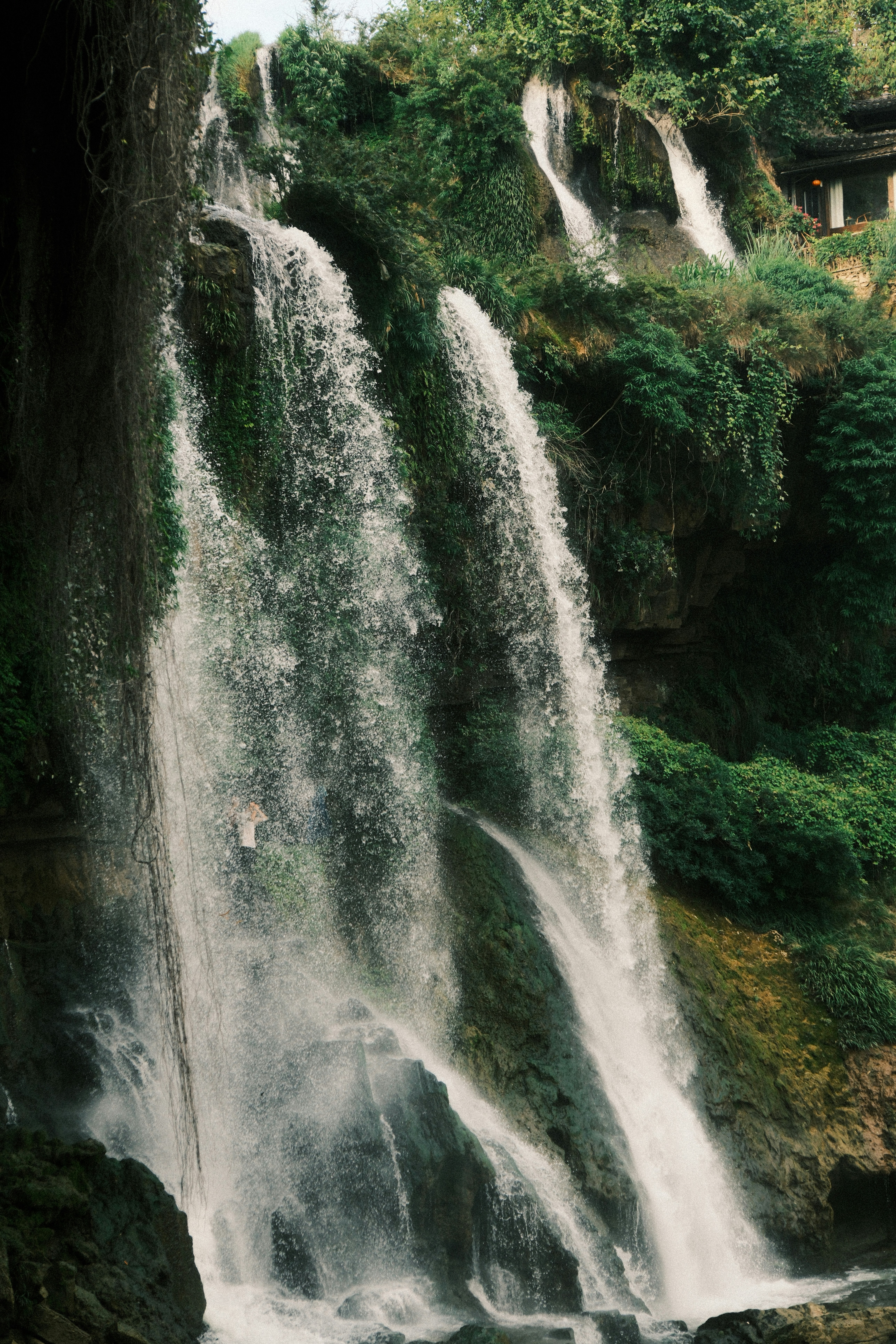 Graceful Curtain: A Multi‑Layered Waterfall cascade