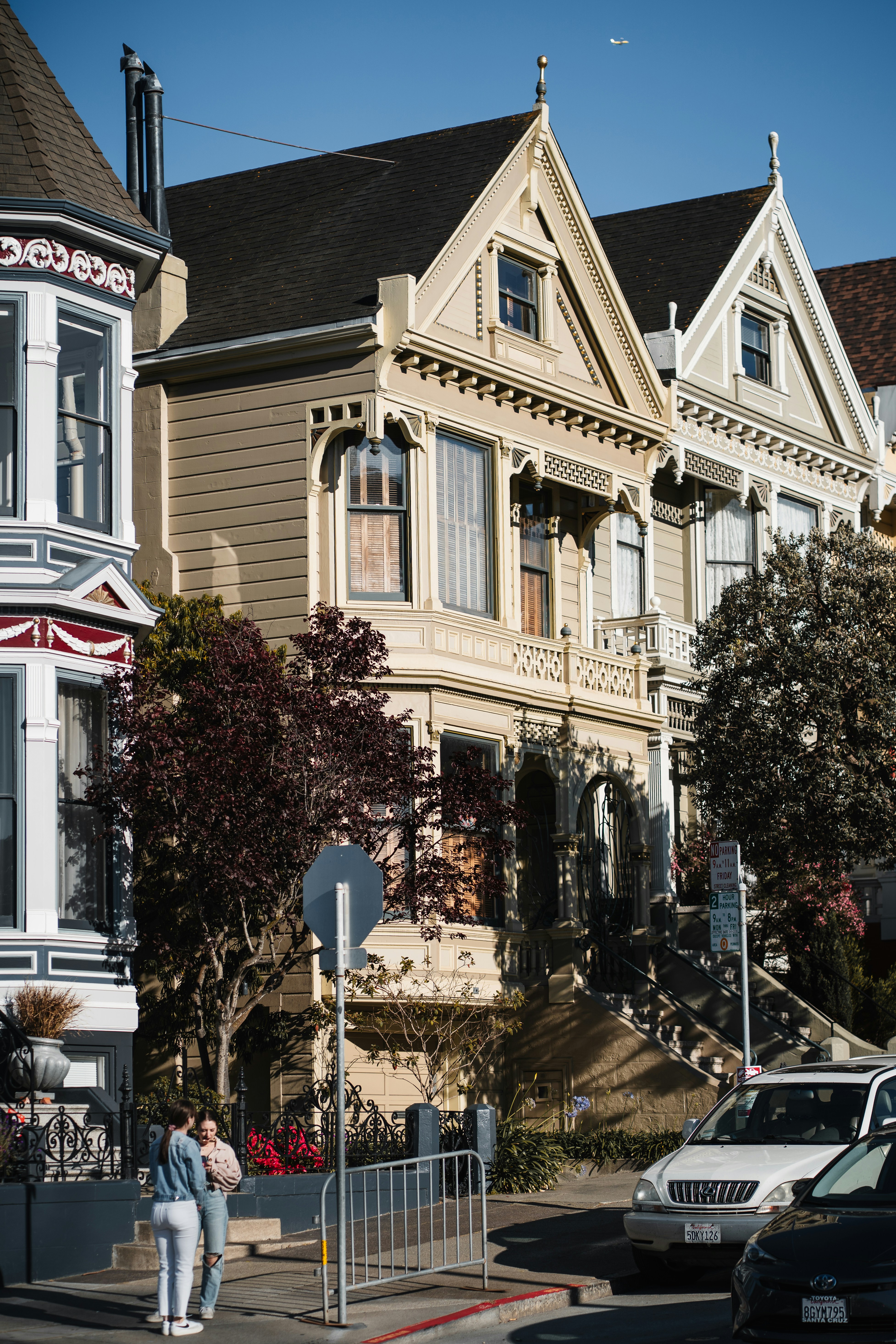 Ornate Vallejo Street Residence Basks in Late Afternoon Light