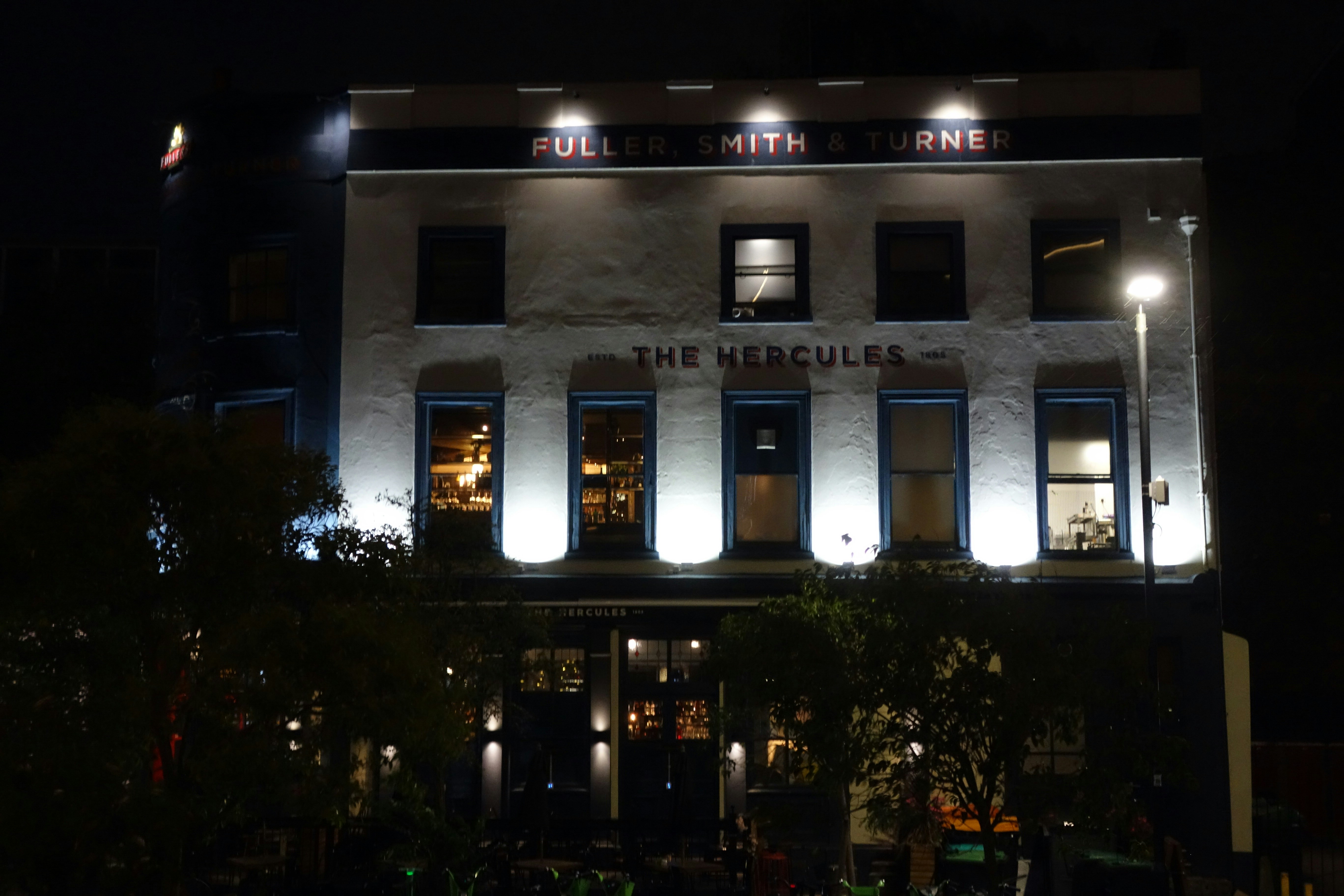 Hercules Club Facade in Night Illumination