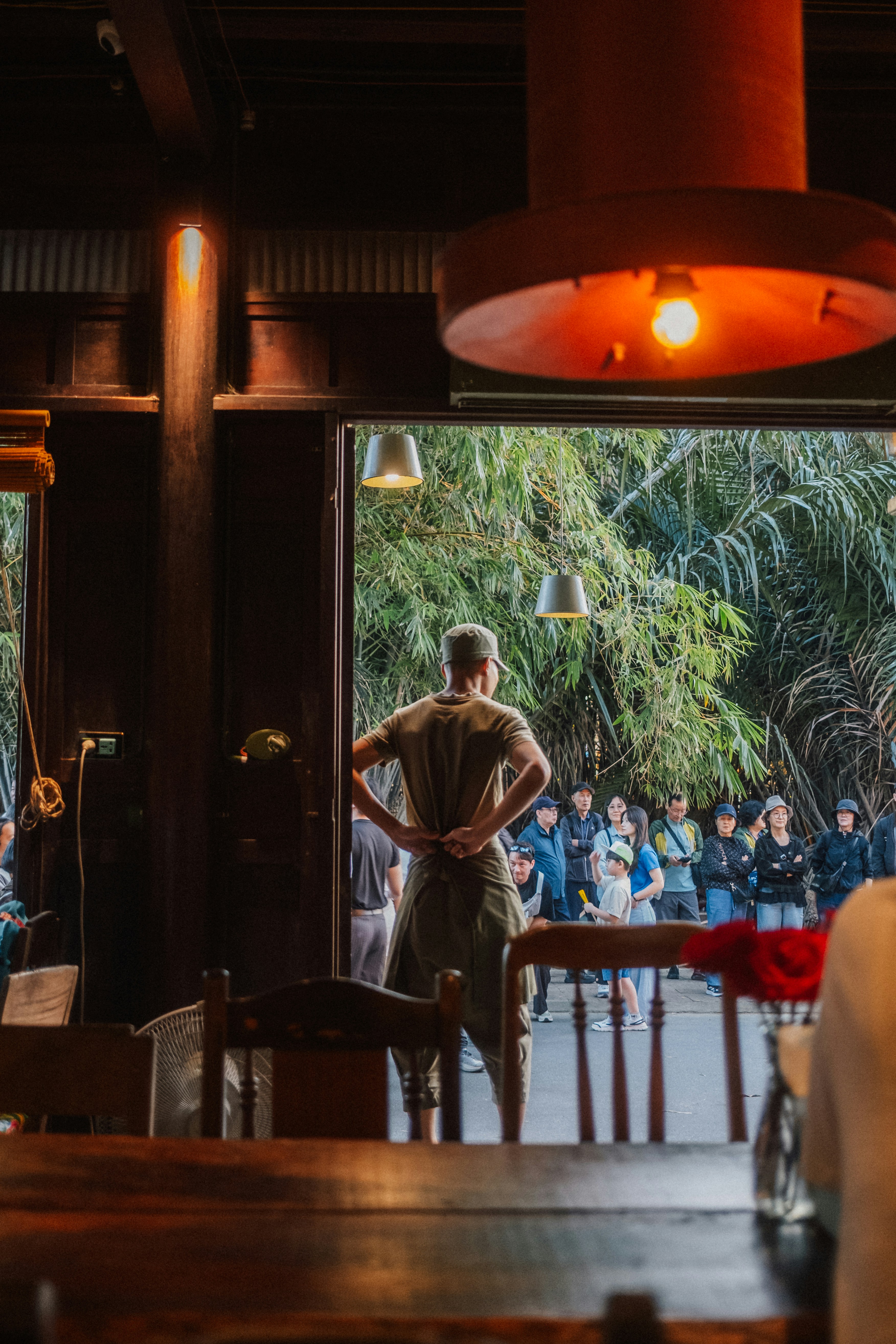 Backlit Stagebound: A Leader Address in the Cafe-Front Gap