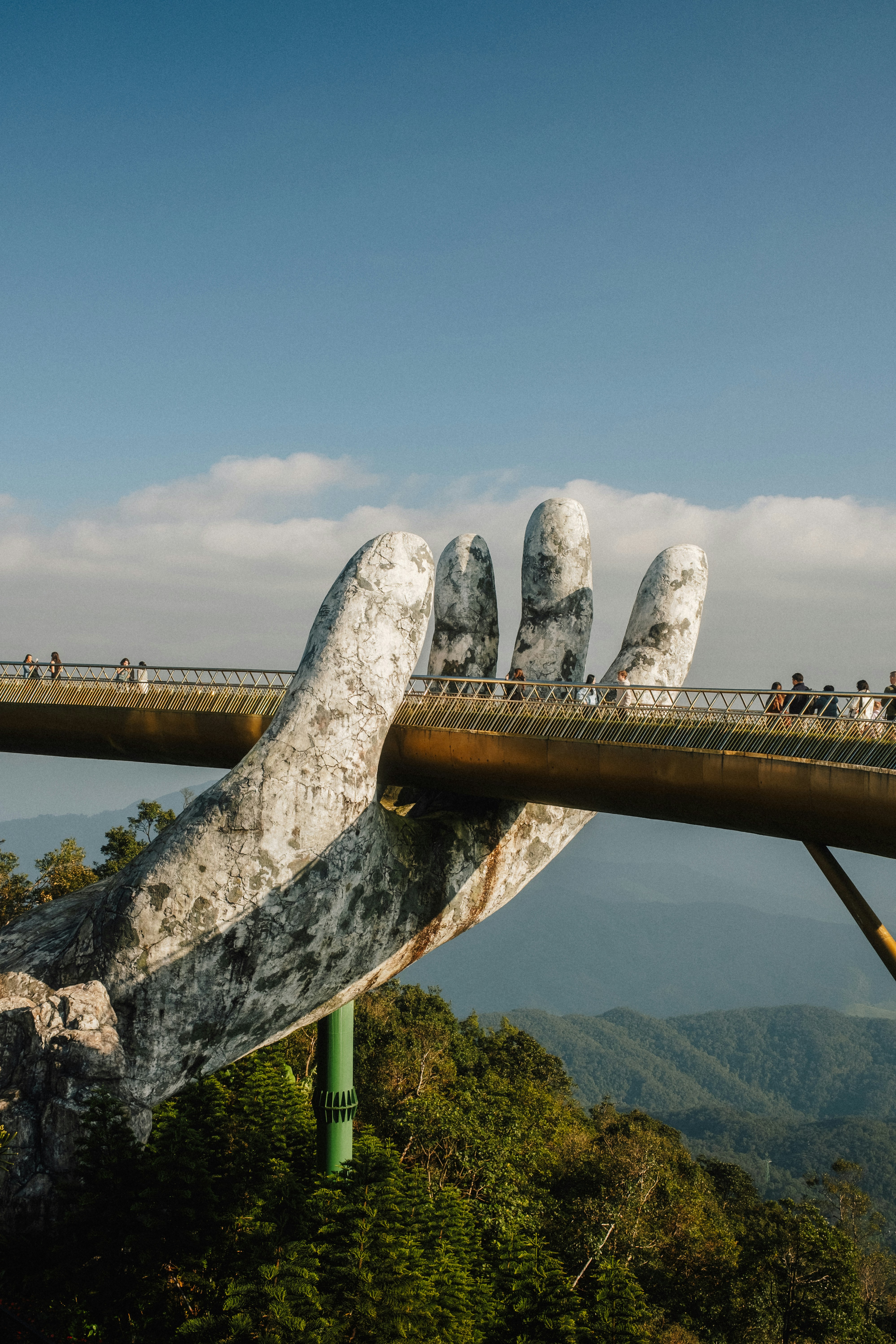 Towering Silent Witness: The Giant Hand Bridge Above the Valley