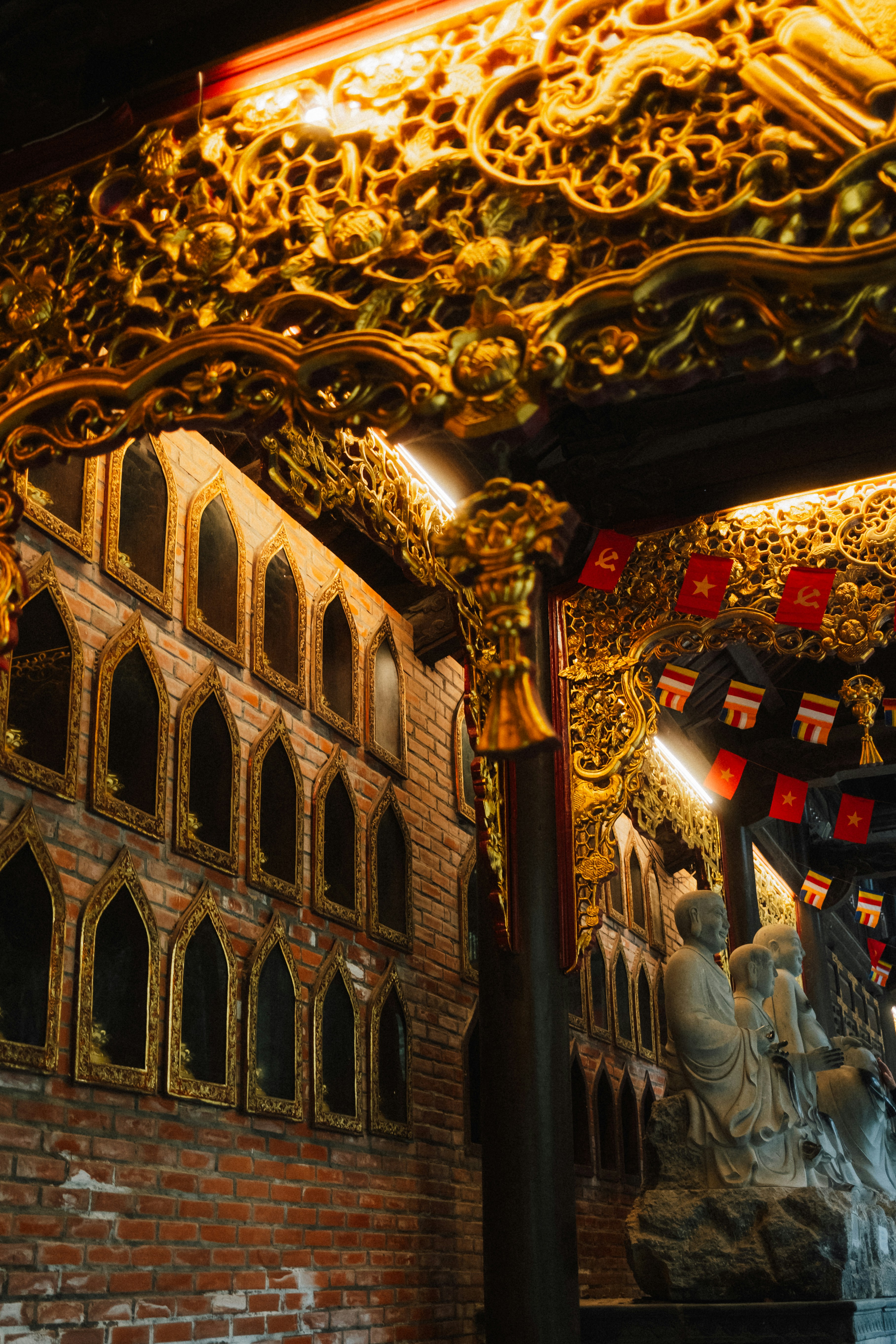 Golden Carvings and Marble Relics: A Night in the Ornate Temple Corridor