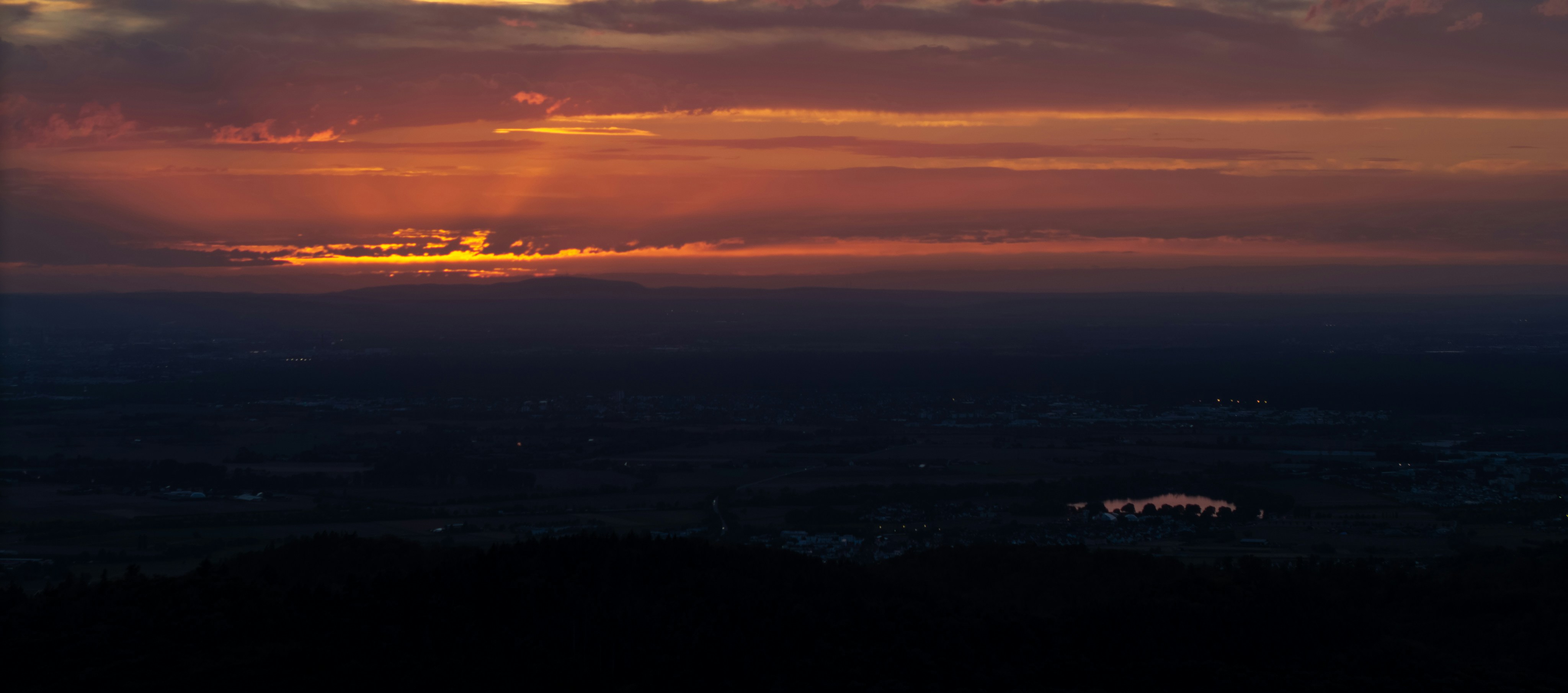 Horizon Ember: Sunset Over Quiet Valleys