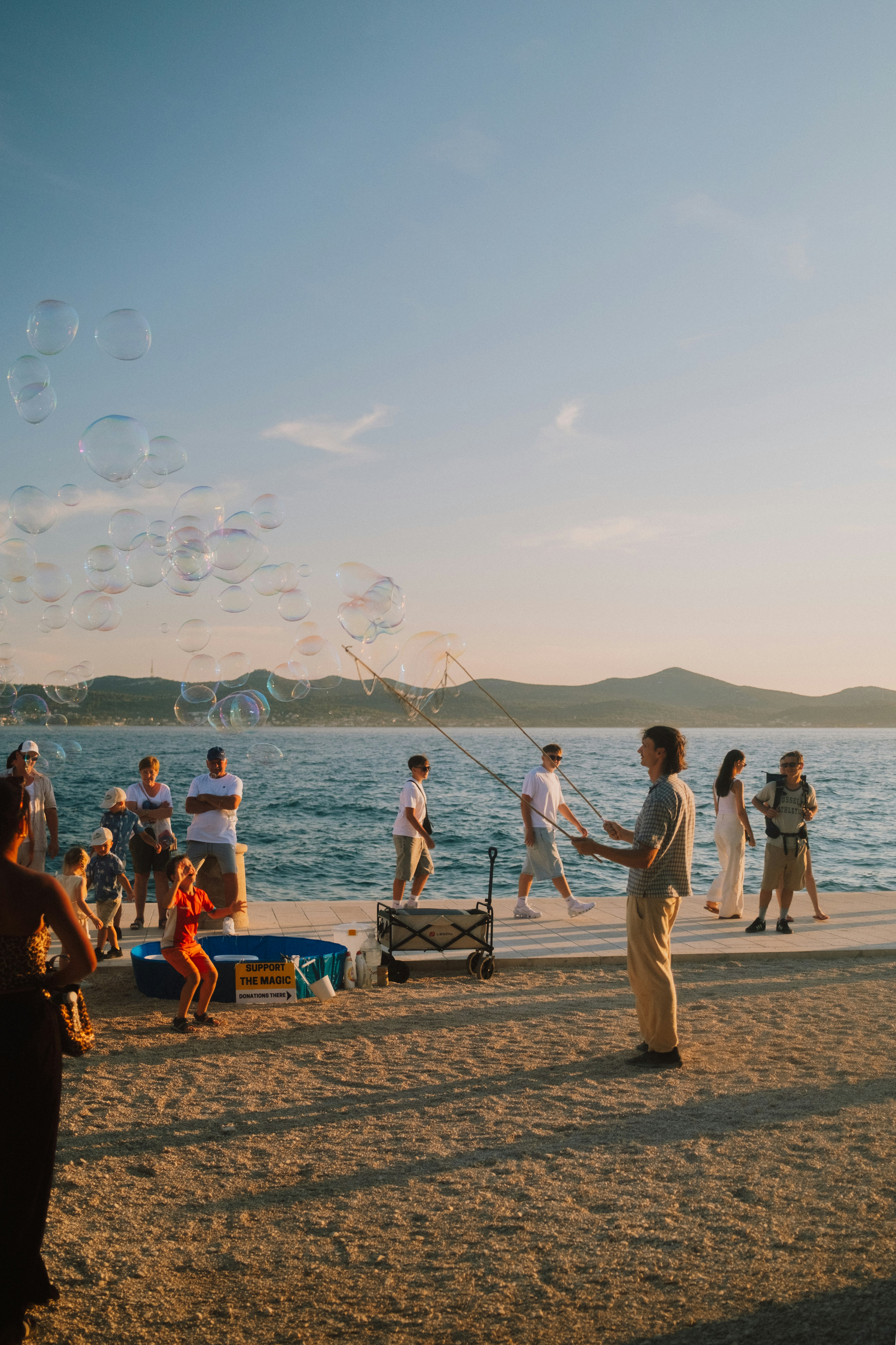 Bubble Circus at Sunset Pier