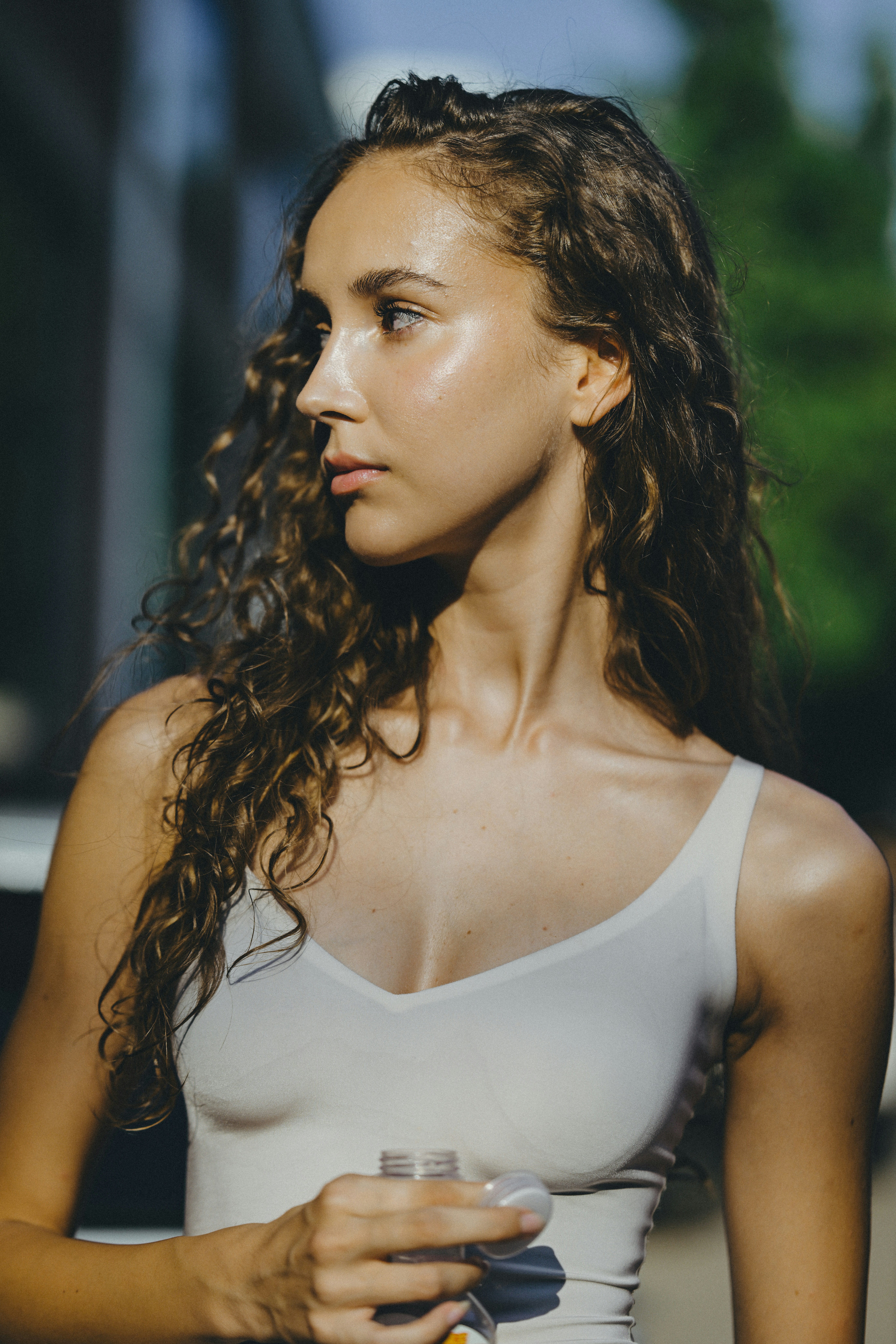 Sunlit Contour: A Portrait in Quiet Golden Light