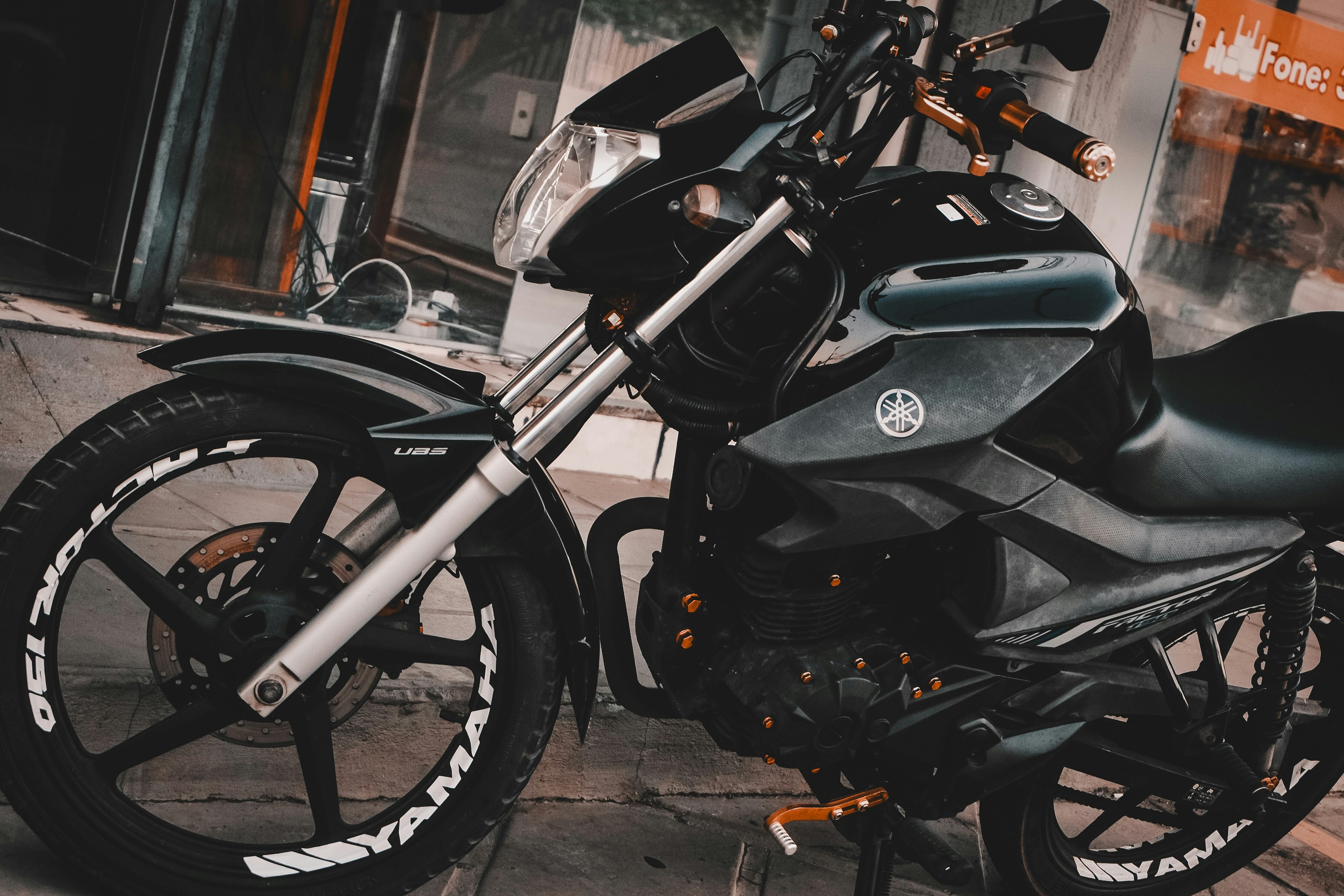 Midnight Nocturne: A Street-Level Portrait of a Yamaha