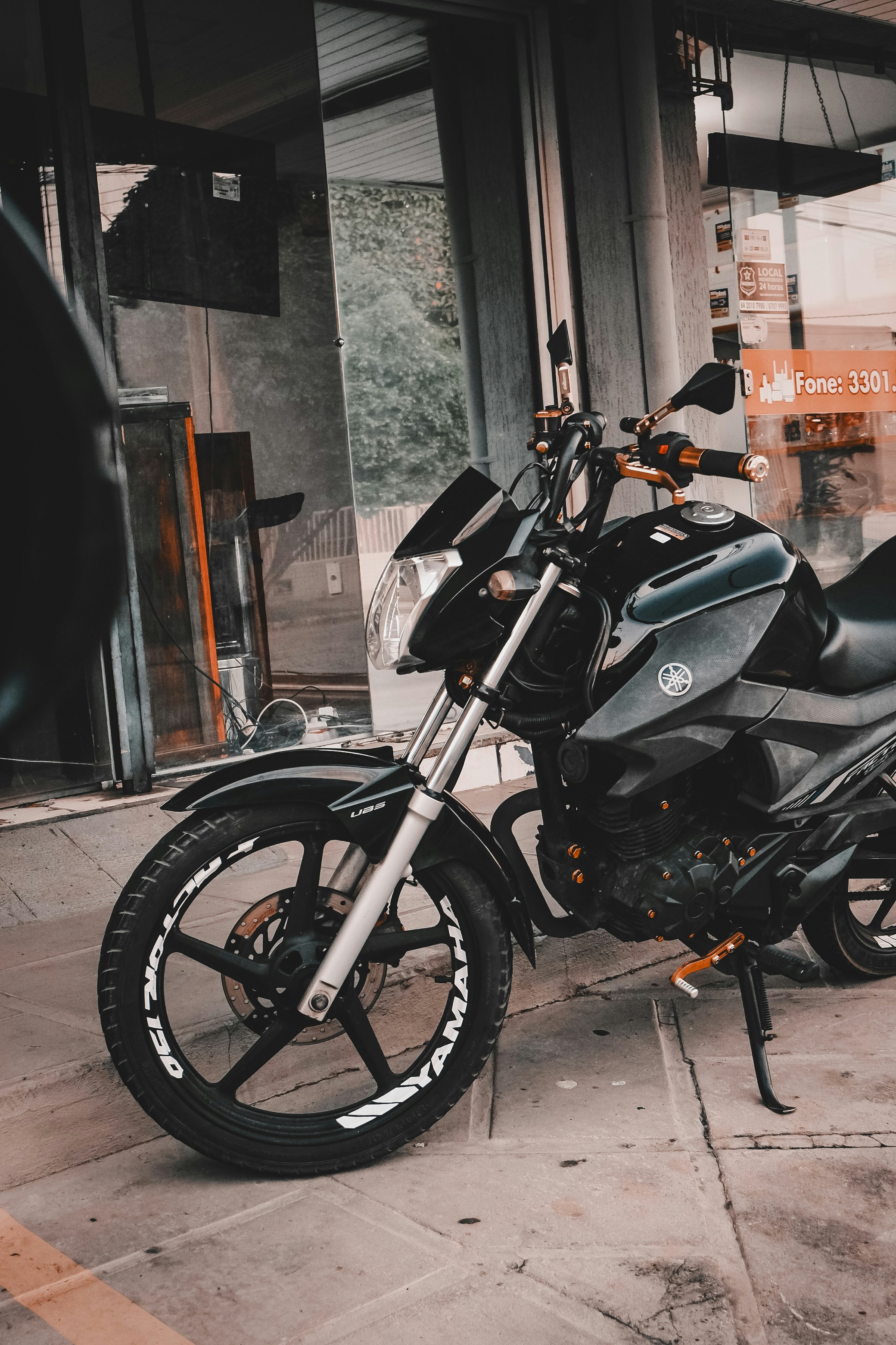 Urban Steel: A Yamaha on the Concrete Stage