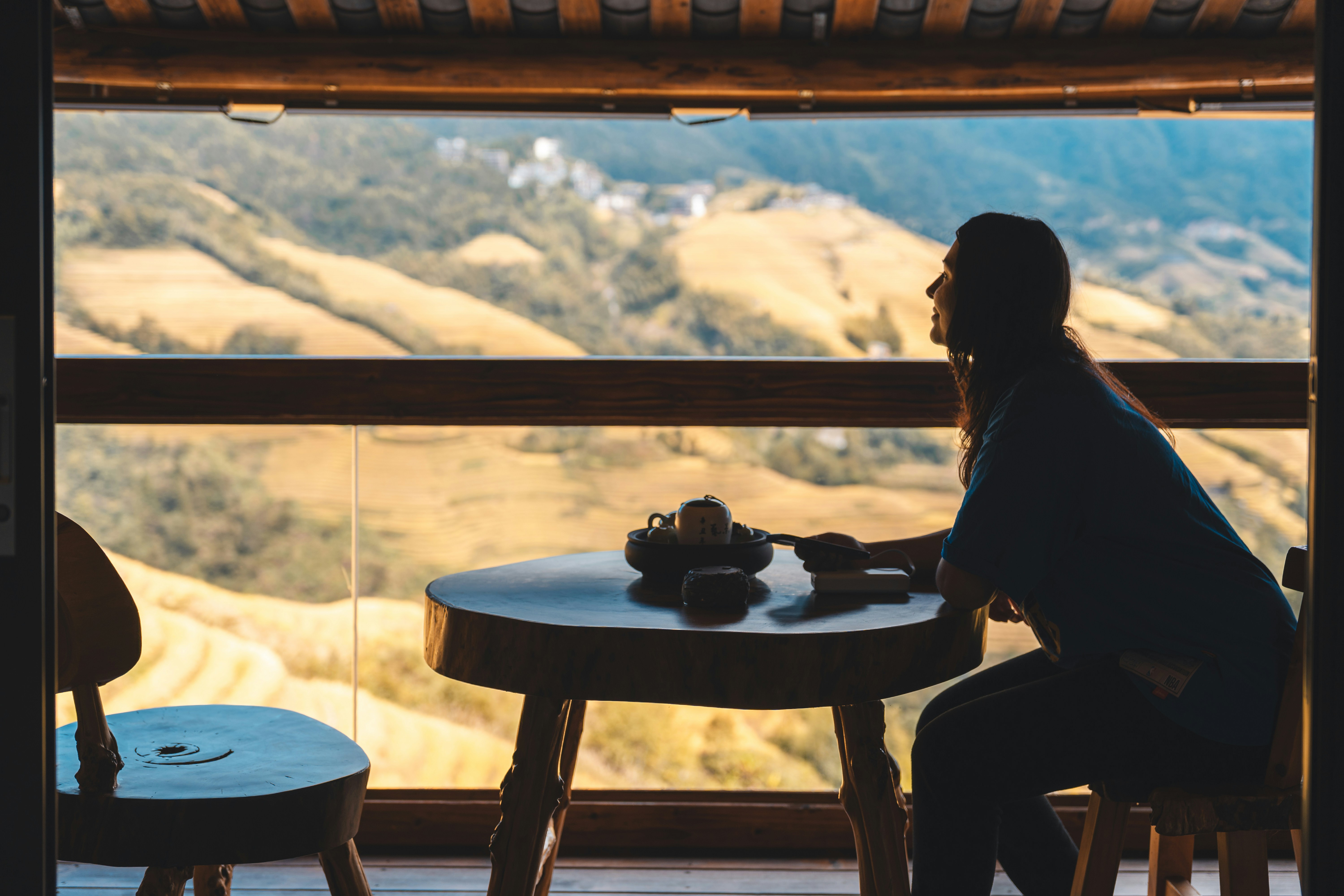 Quiet Conversation on a Rimside Table