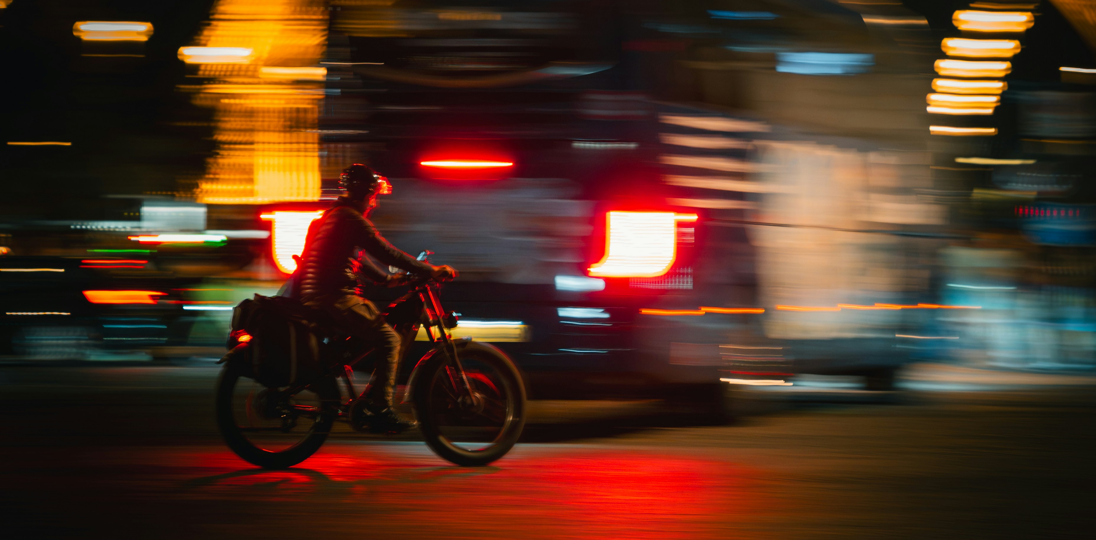 Midnight Rider: A Blurred City Sprint