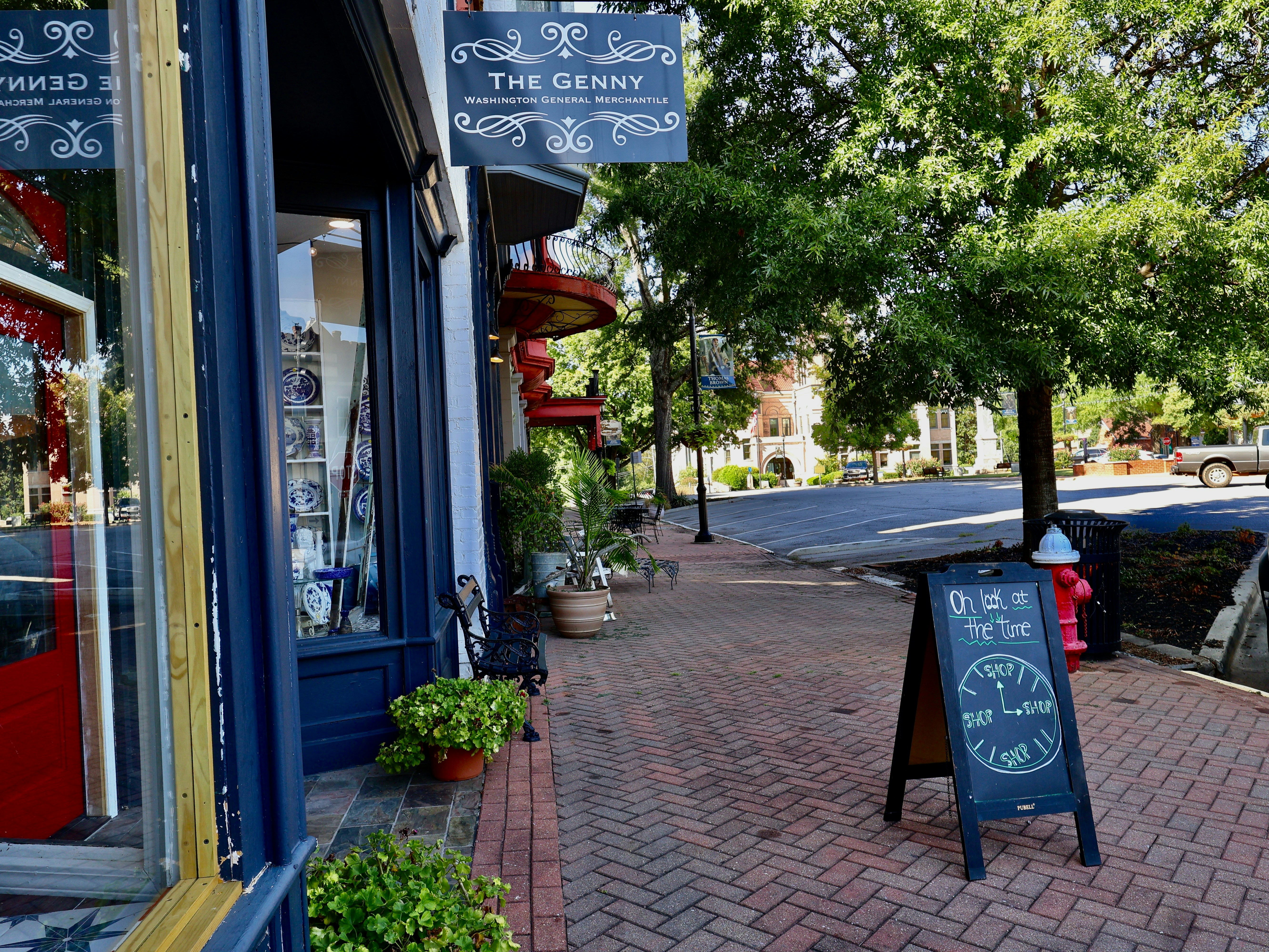 Charmed Corner Shop and Quiet Pedestrian Lane
