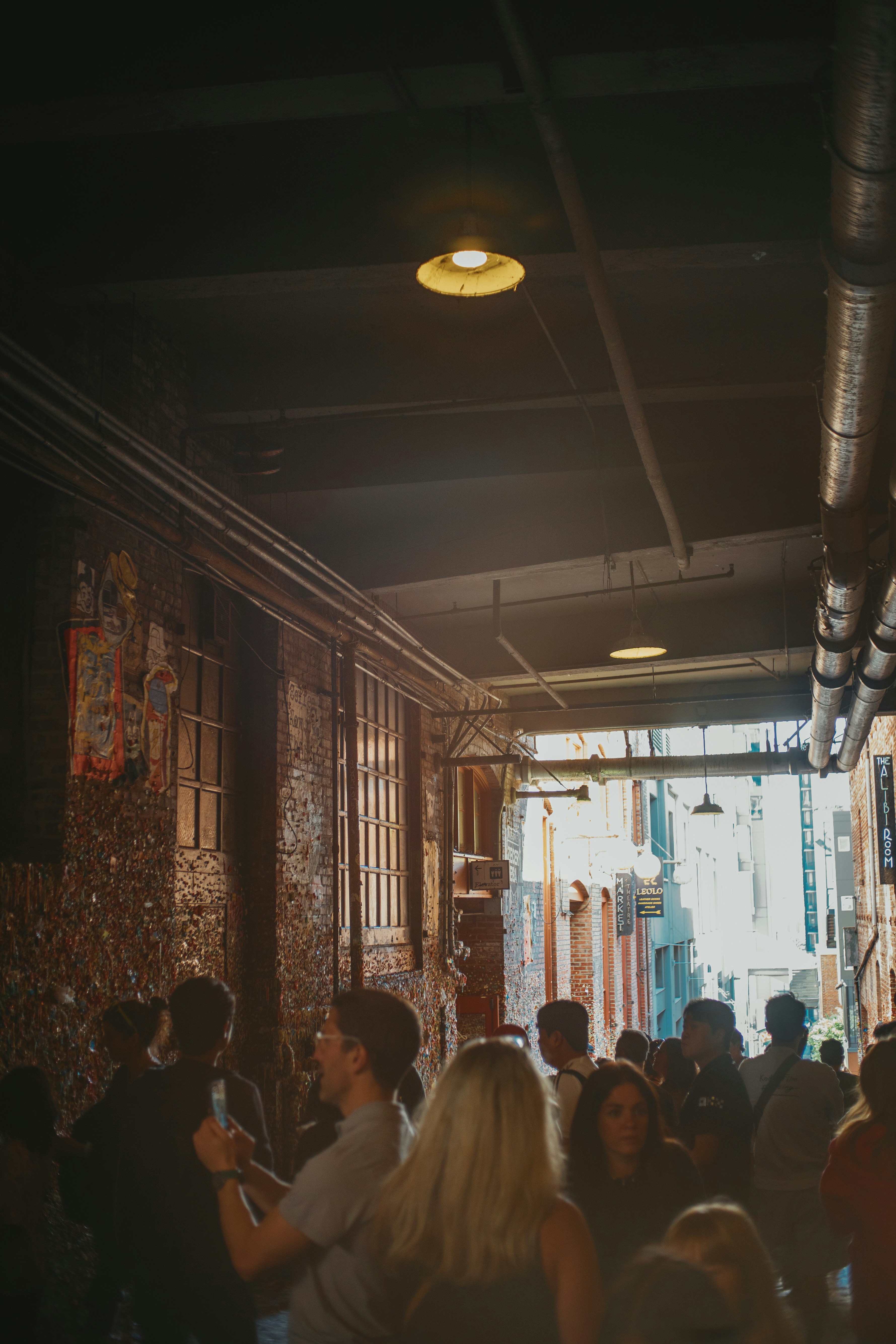 A Quiet Moment in the Alley: Echoes of Light