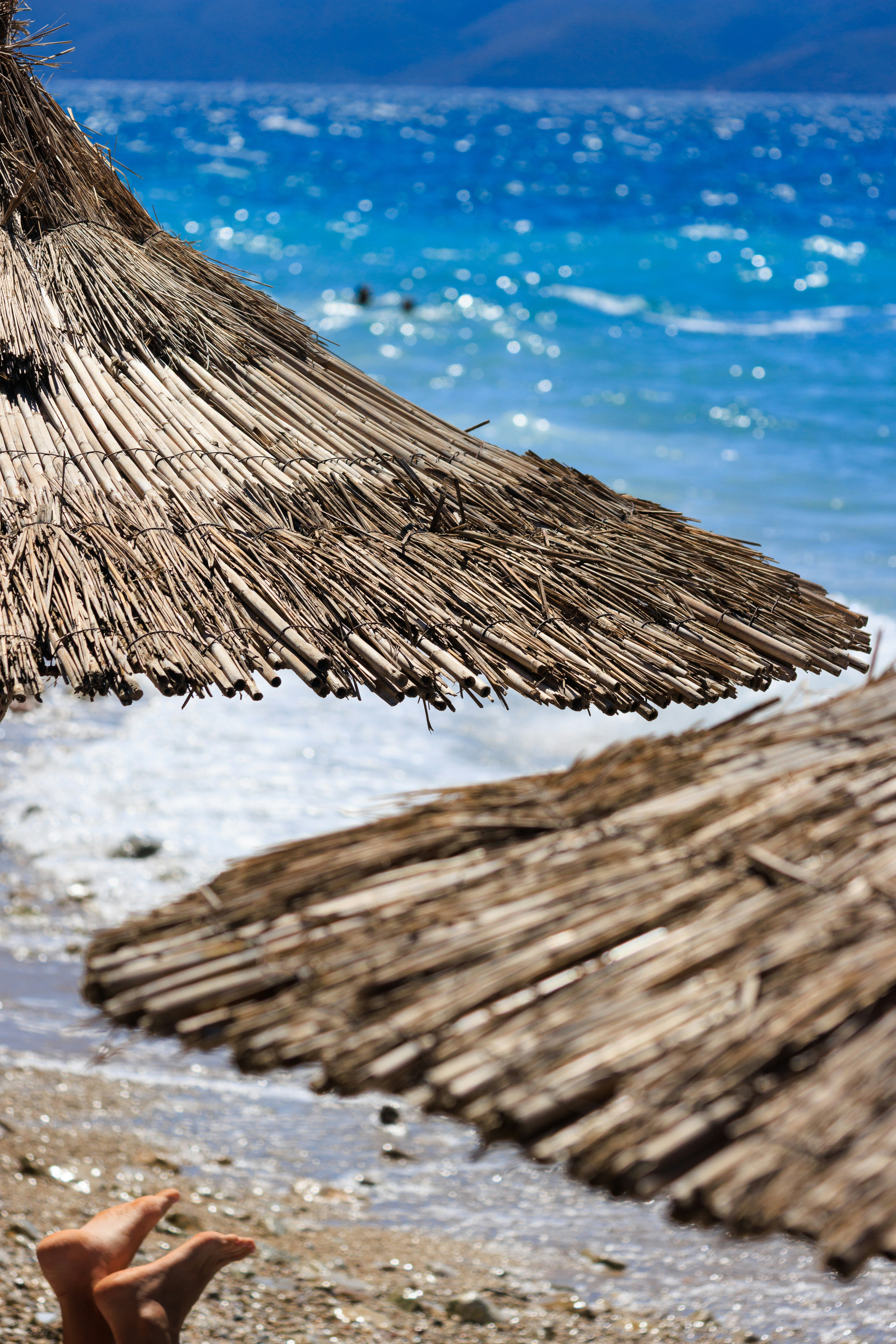 Fringes of Shade: A Shoreline in Strand-Weave