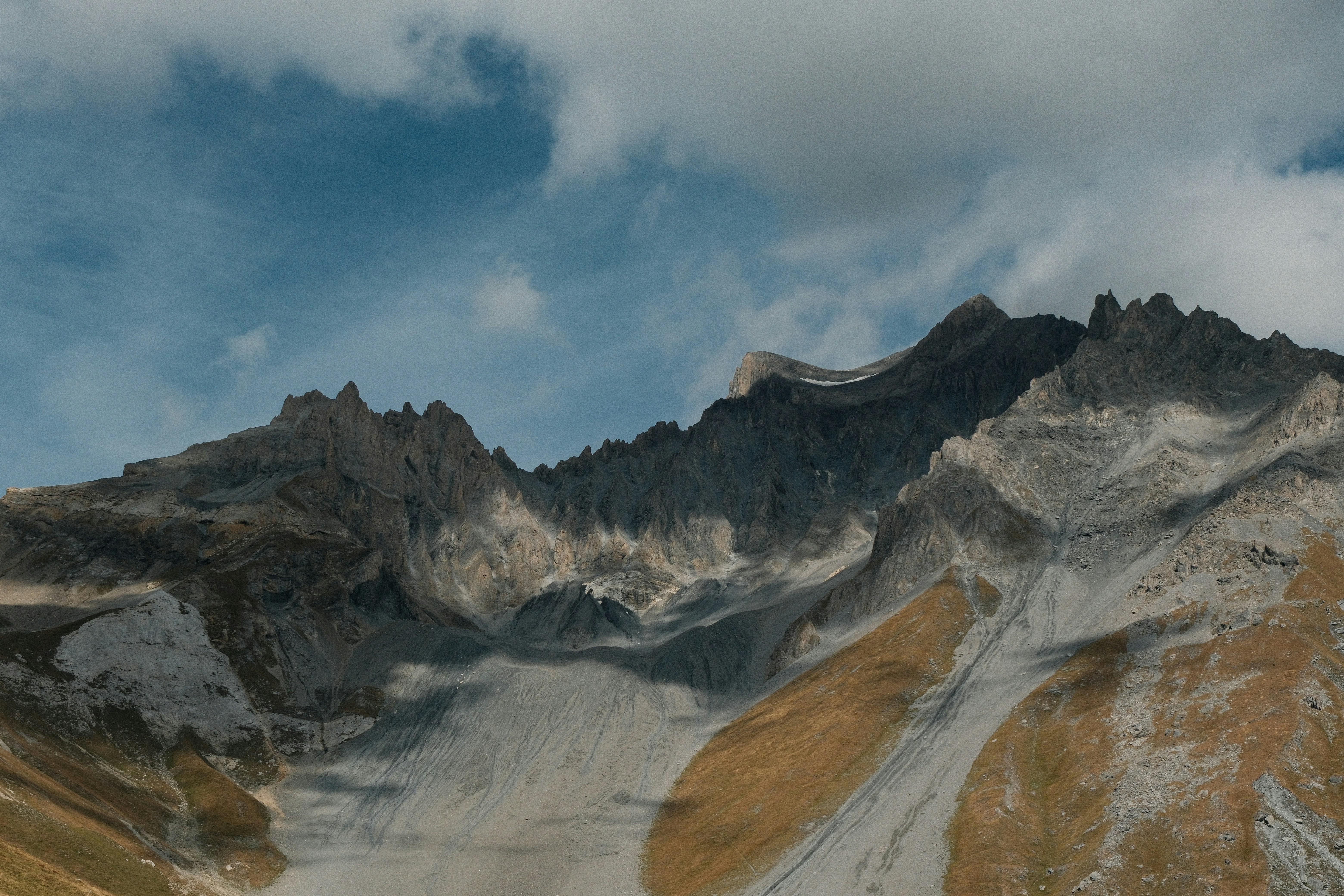Ridge Line at the Crown: Granite Peaks and Weathered Slopes