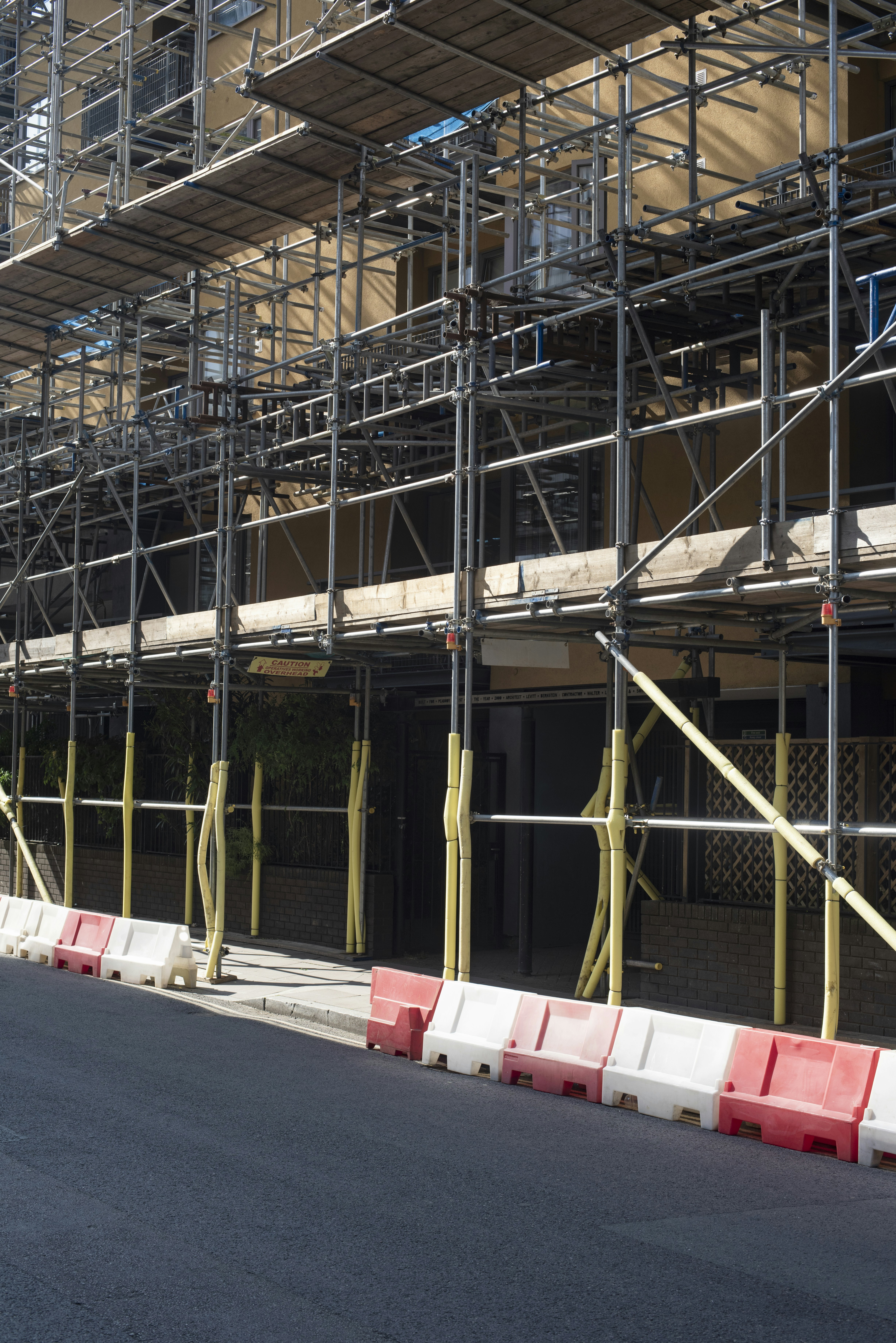 Under Construction: A Lattice of Shadows and Steel