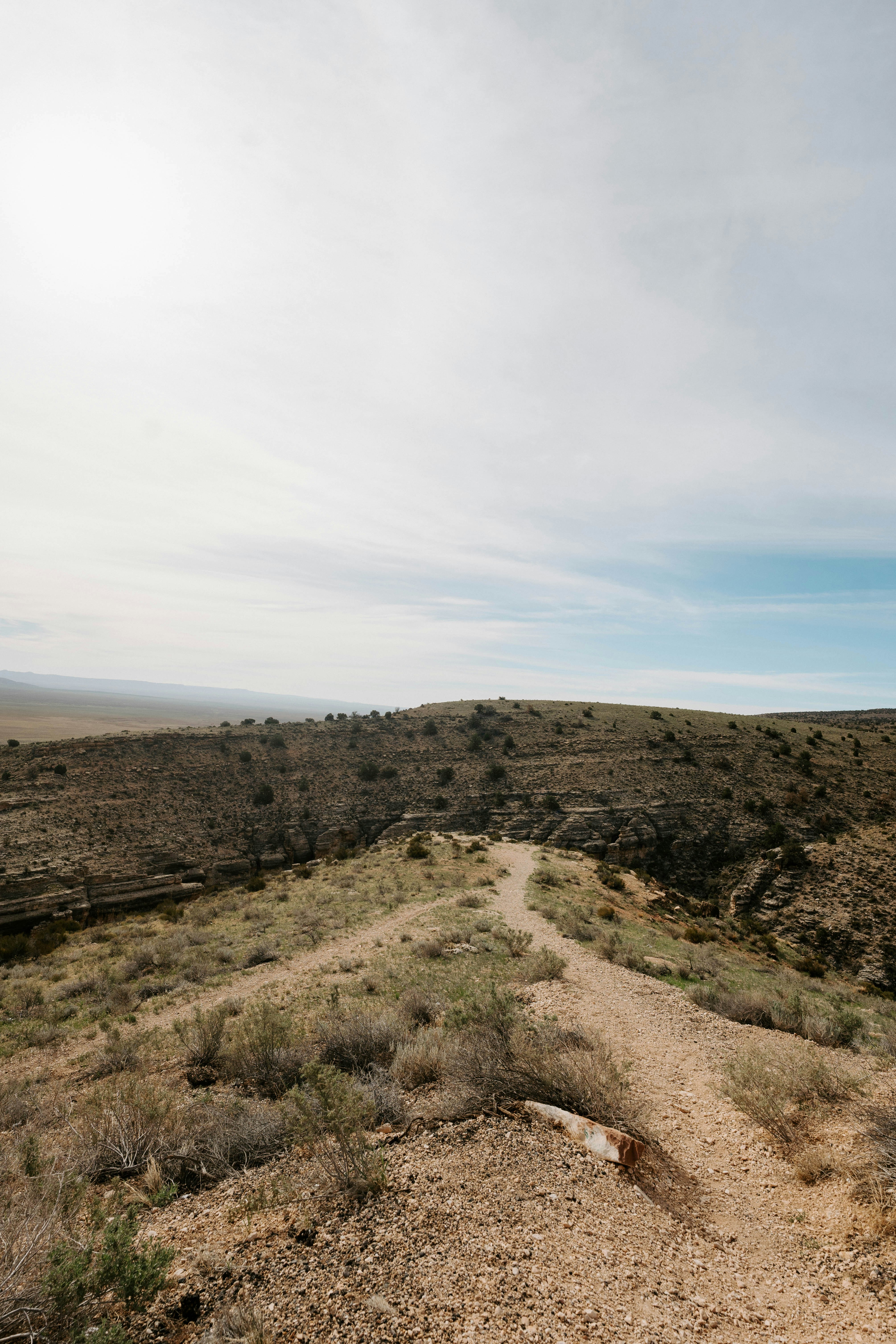 Dusty Ridge Trail toward the Expansive Basin