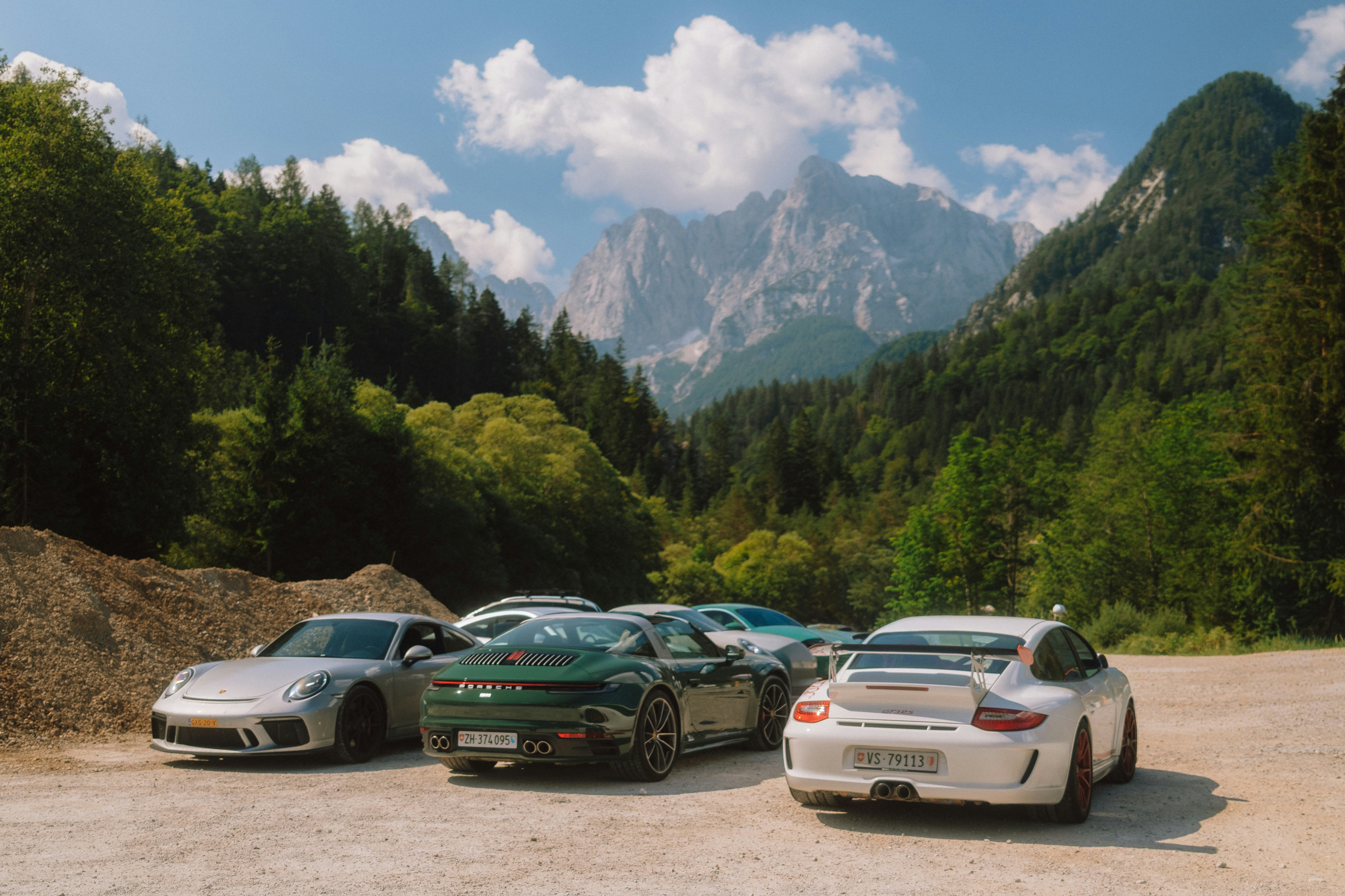 Lineup at the Mountain Pass