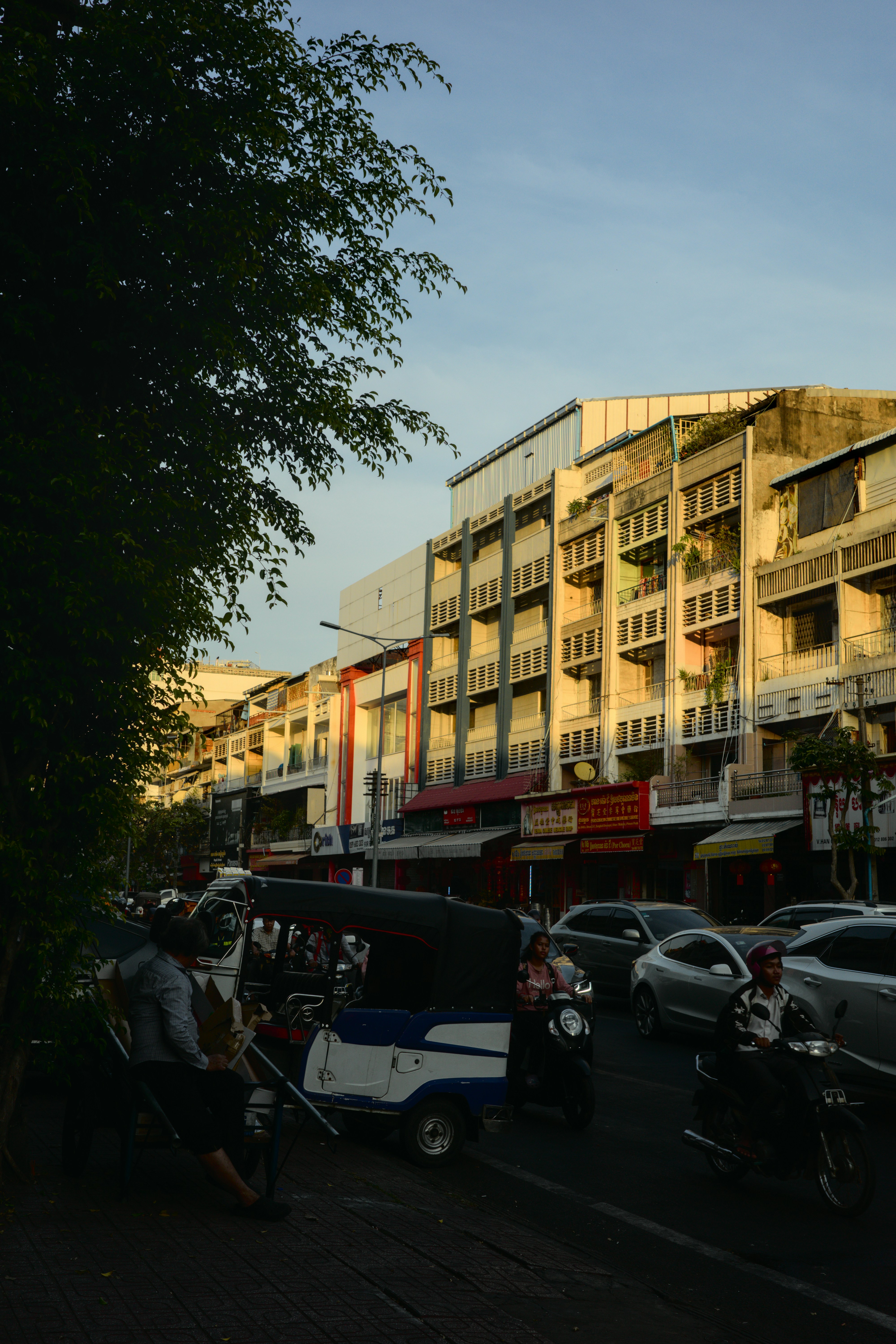 Phnom Penh street