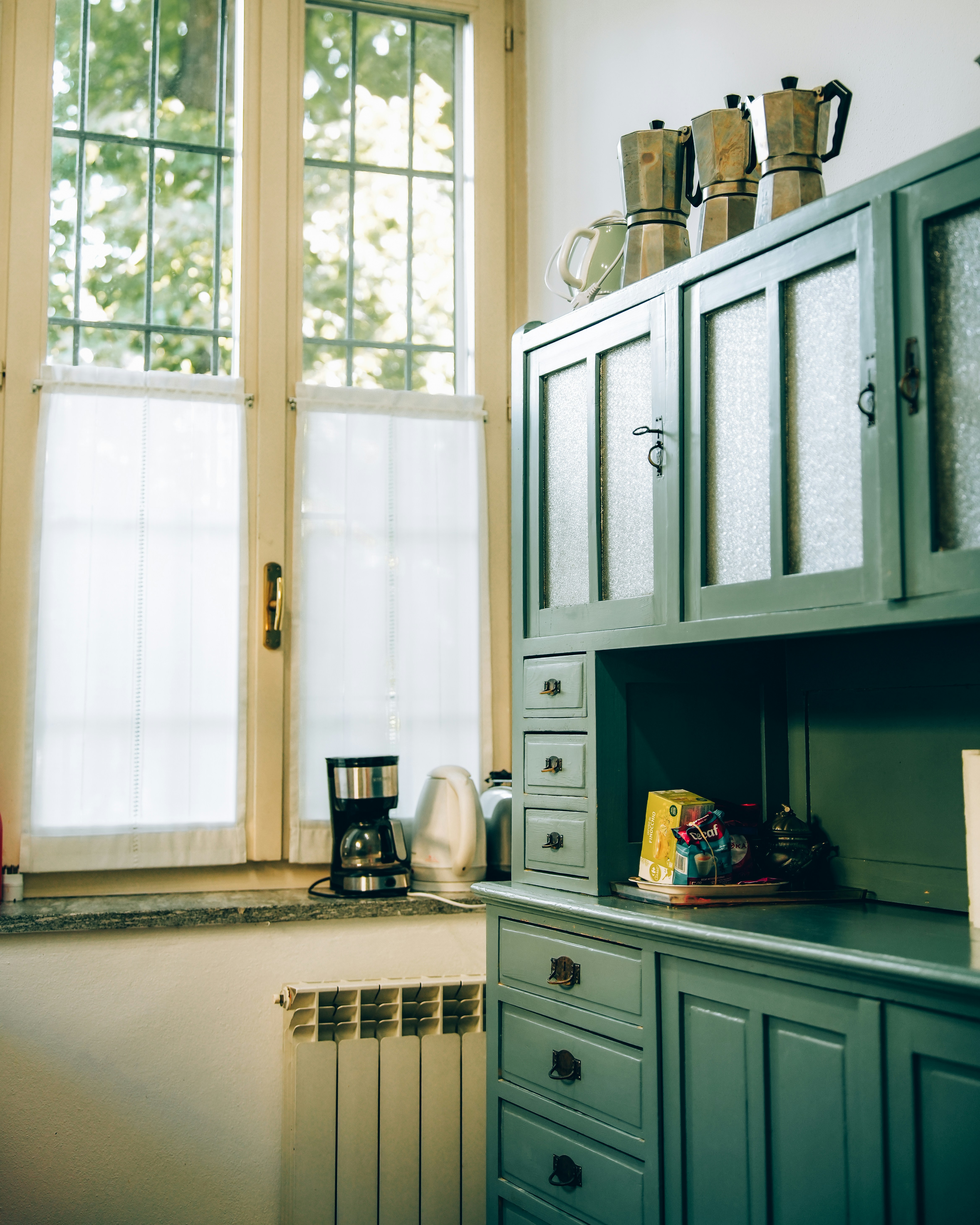 Teal Cabinetroom Morning: A Quiet Kitchen with Vintage Coffee Gear