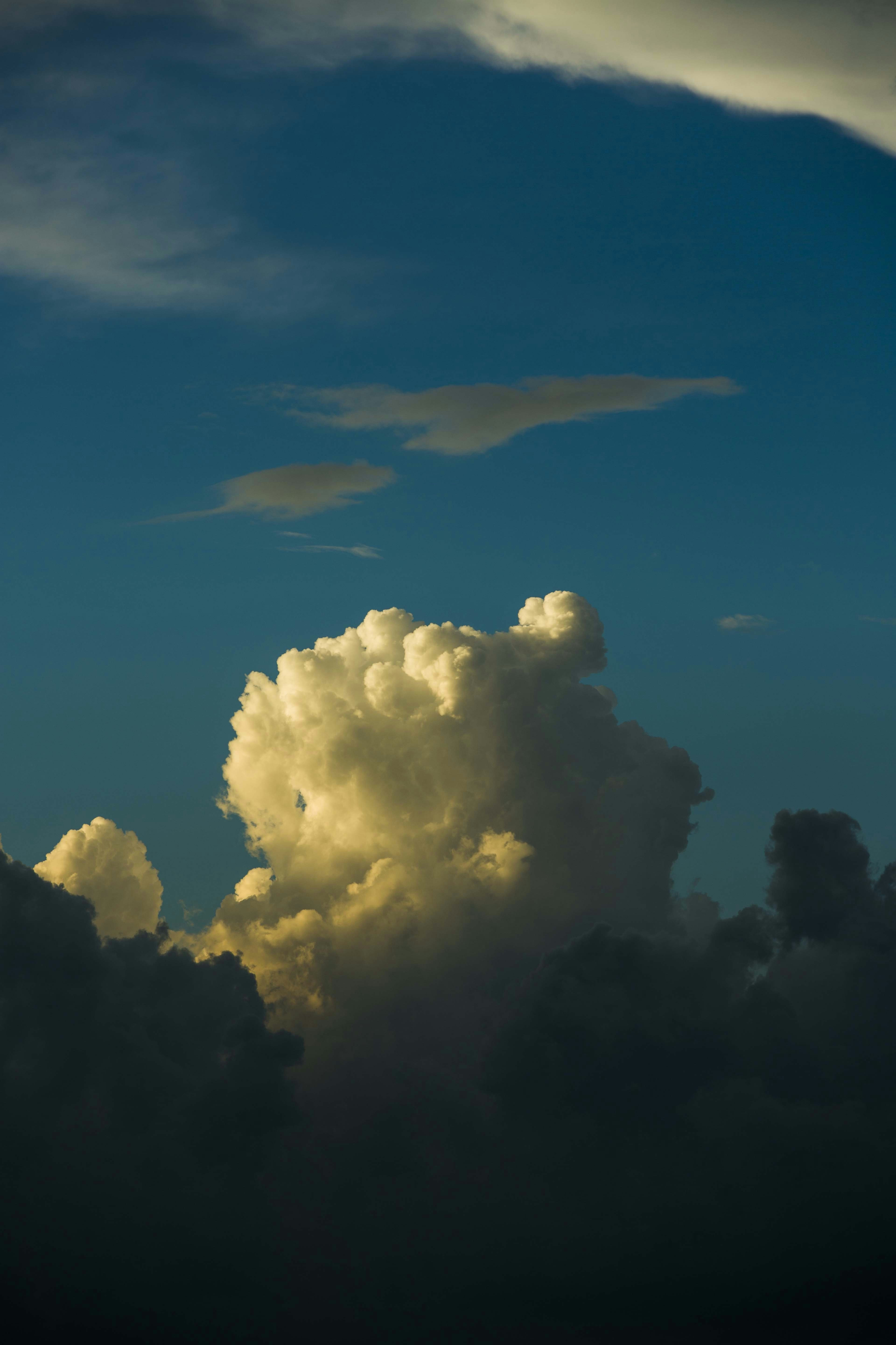 Cumulus Morning: A Crown of Light Breaching the Horizon