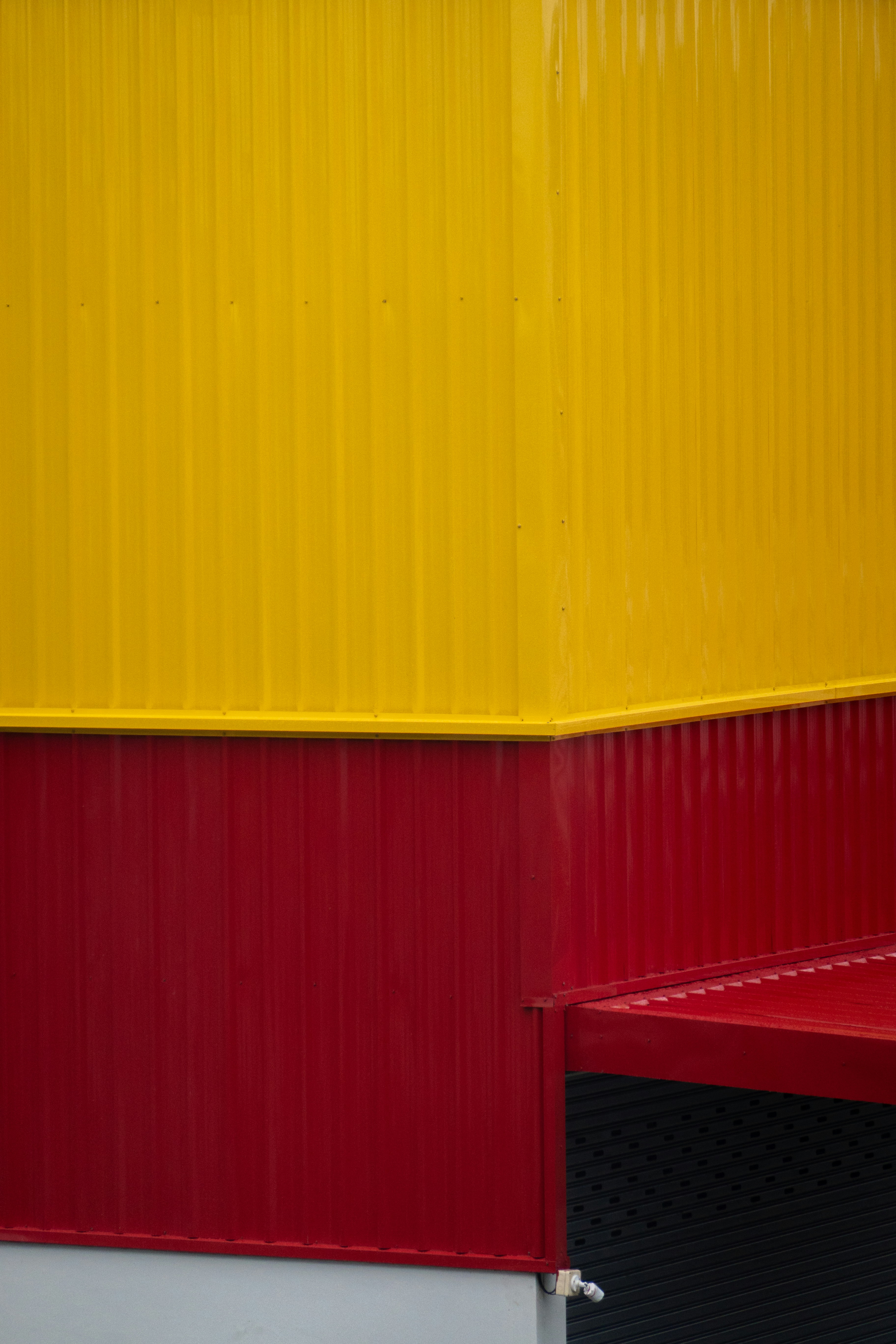 Chromatic Corner: A Bold Junction of Yellow and Red Panels