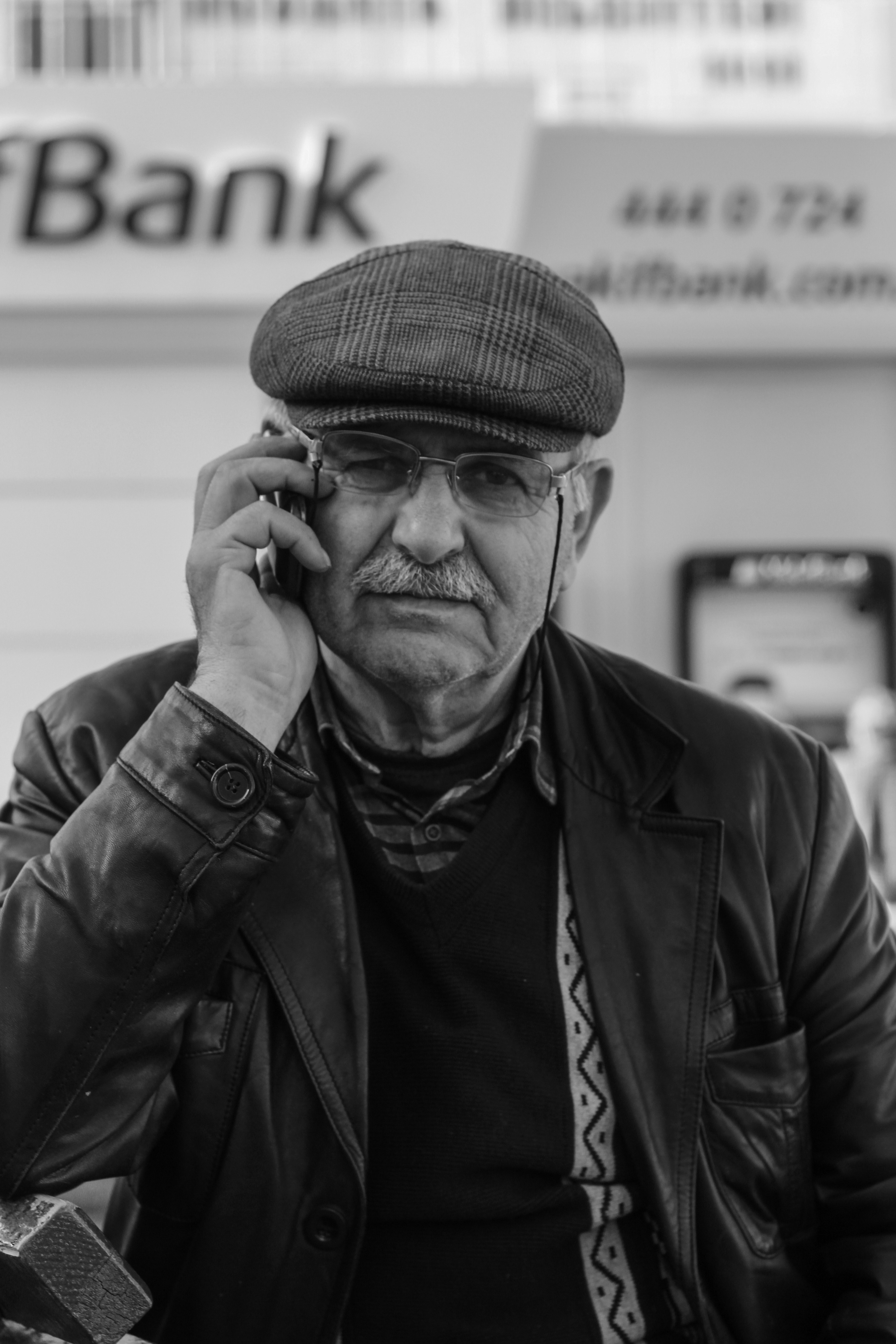 Conversation on the Move: Old-School Style in a Bankside Moment