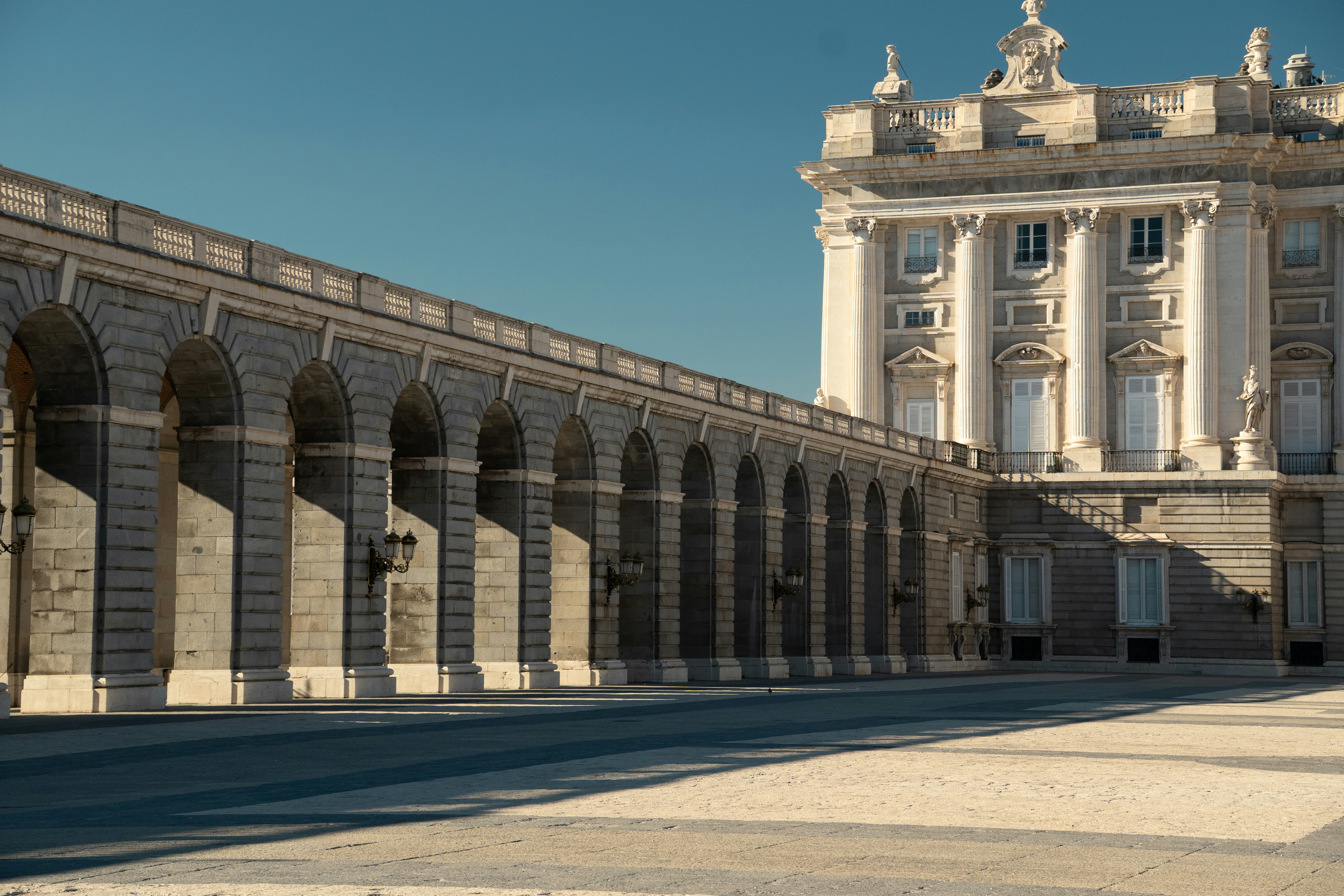 Sunlit Arcades and Facade: Romanesque Geometry in Stone