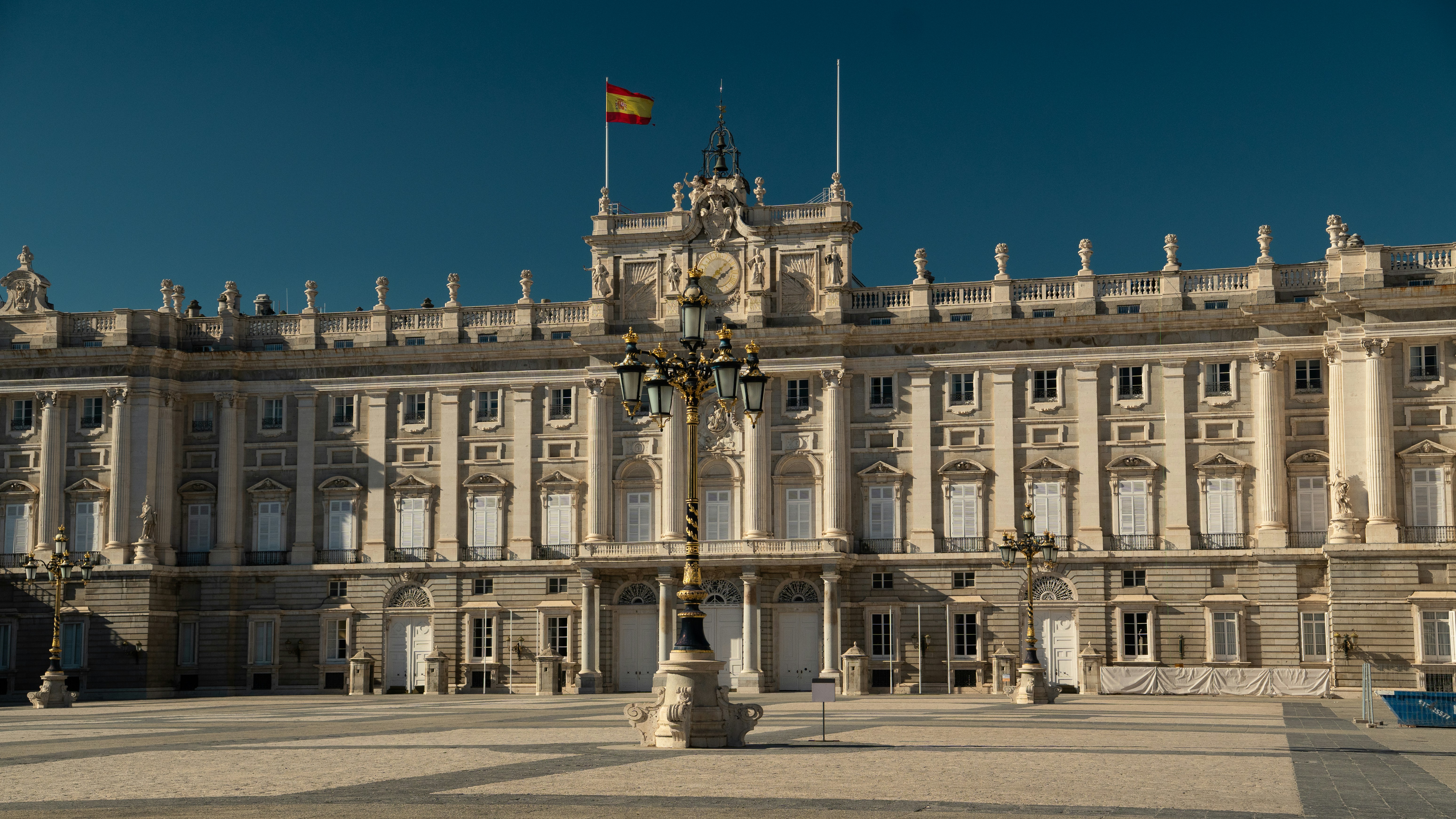 Triumphal Plaza: The Royal Facade under a Clear Sky