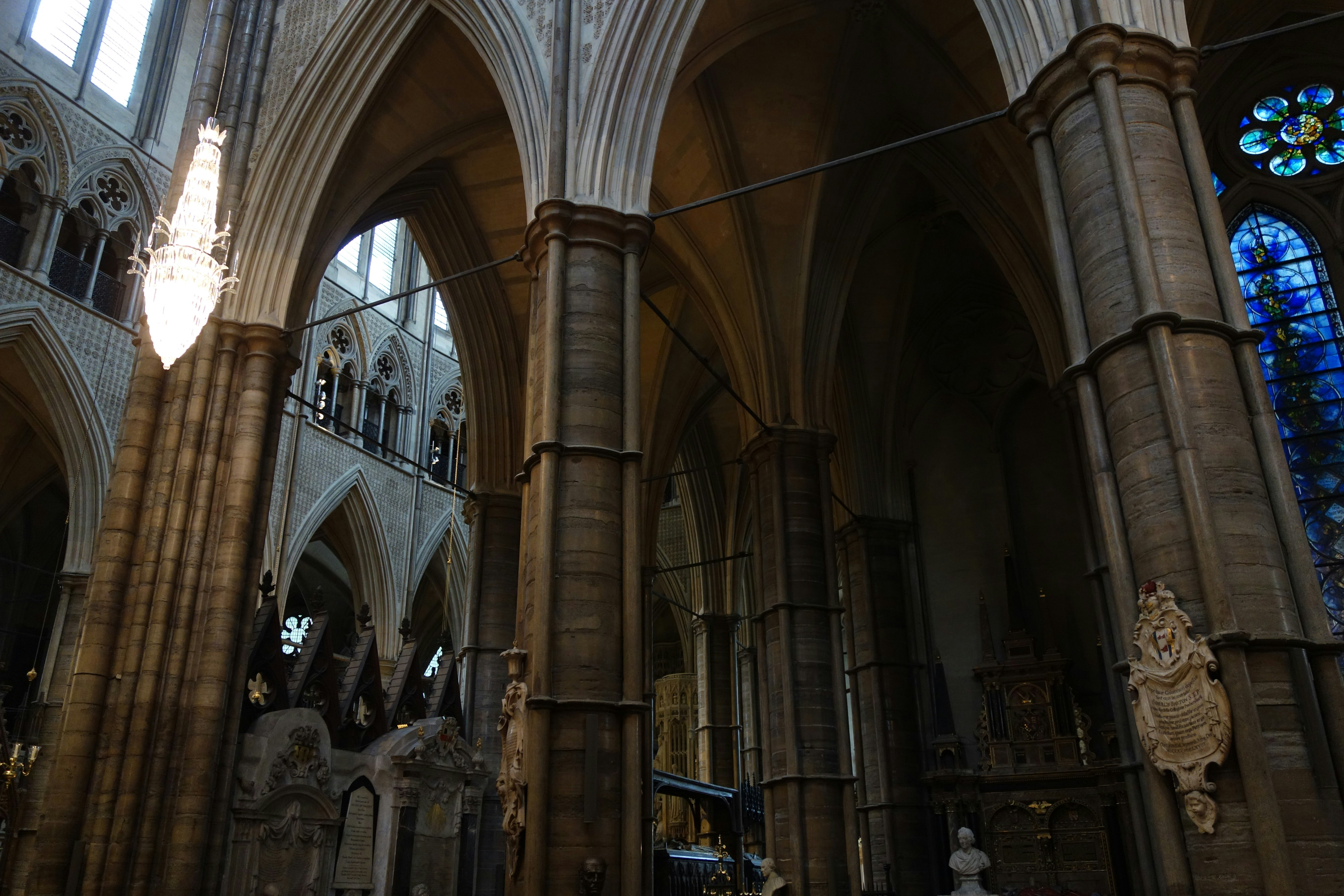 Gothic Vaults: Light, Columns, and a Silent Cathedral Atmosphere