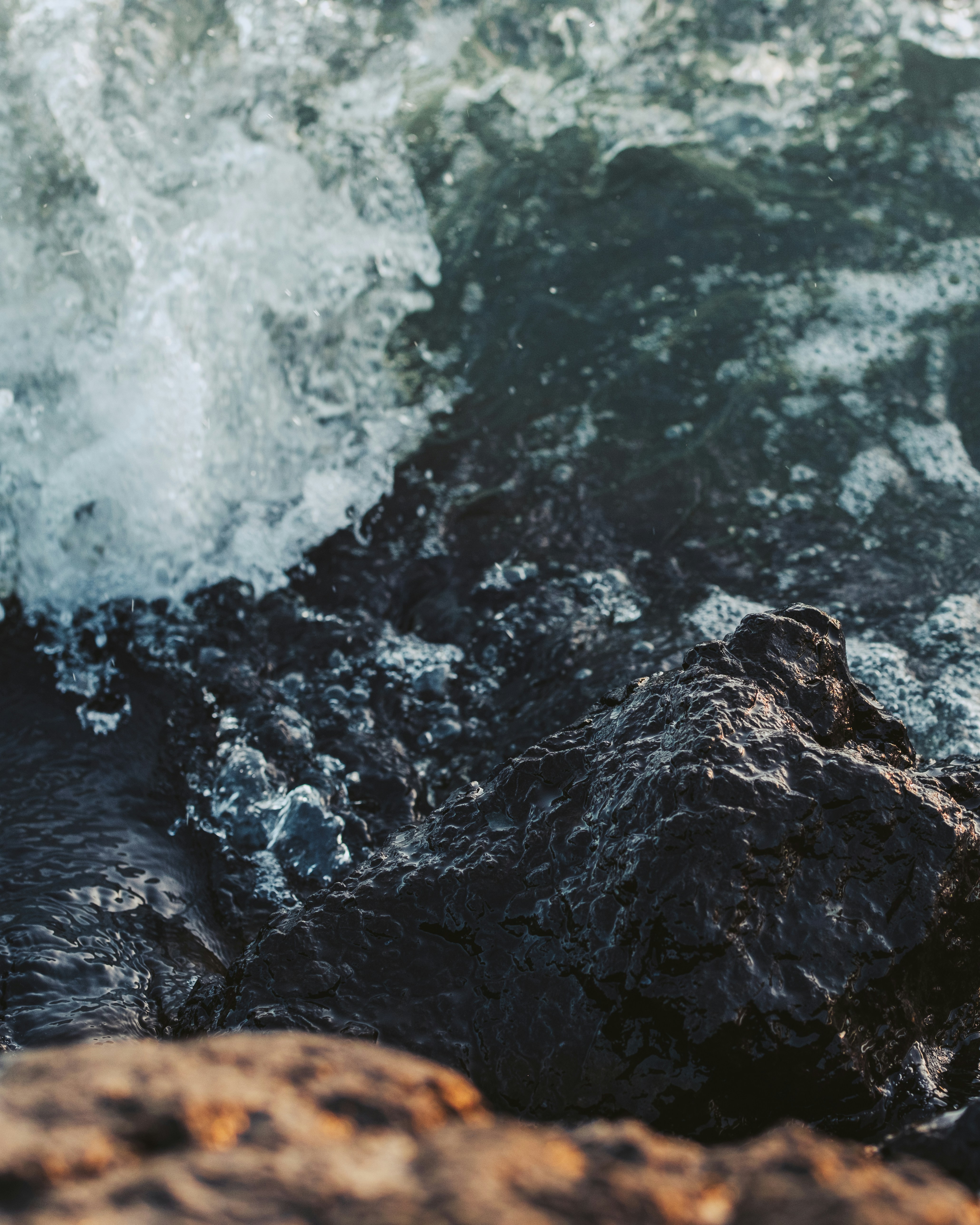 Ridge of Tide: A Quiet Confrontation Between Sea and Stone