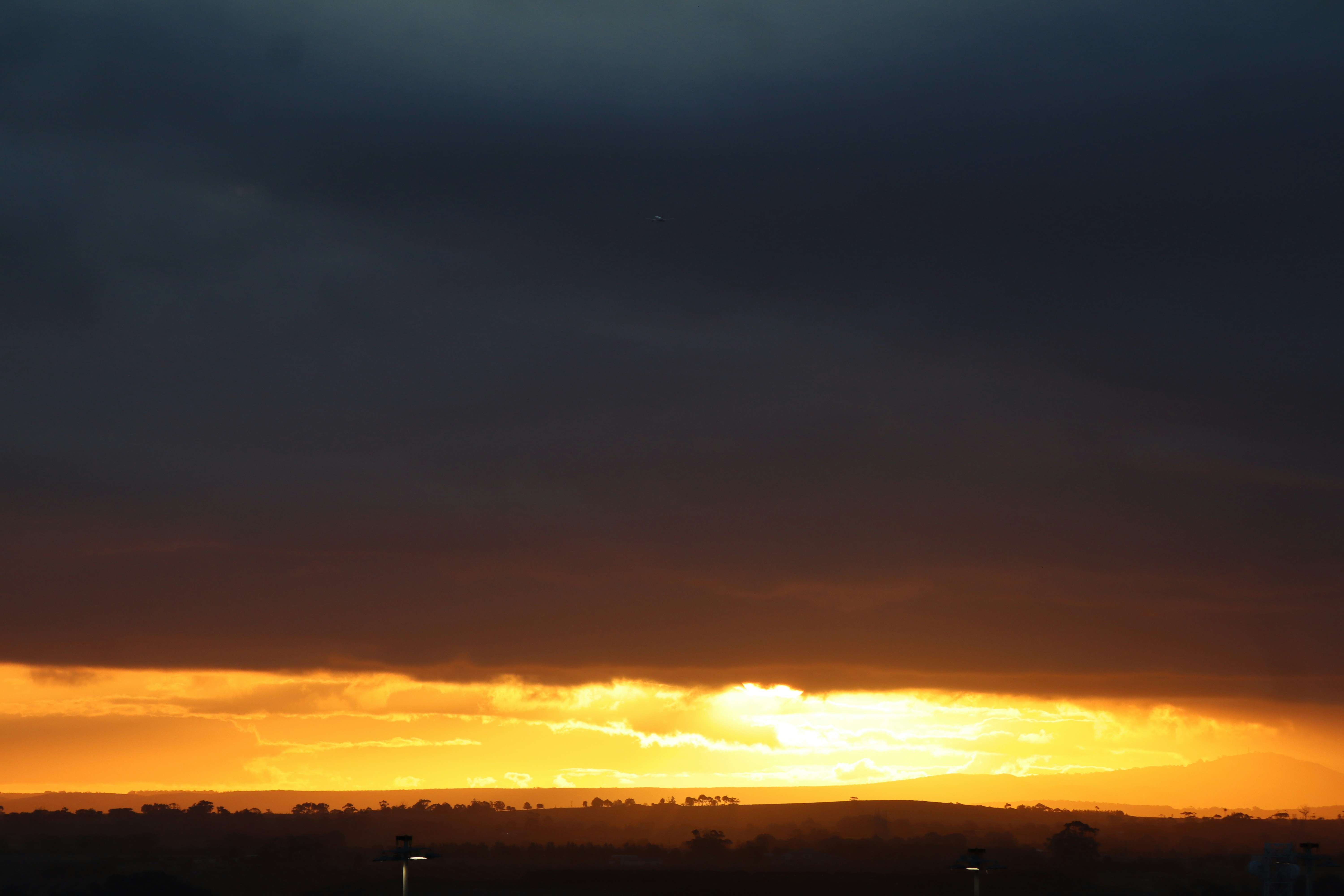 Horizon of Fire: Low Sunlight Quiet