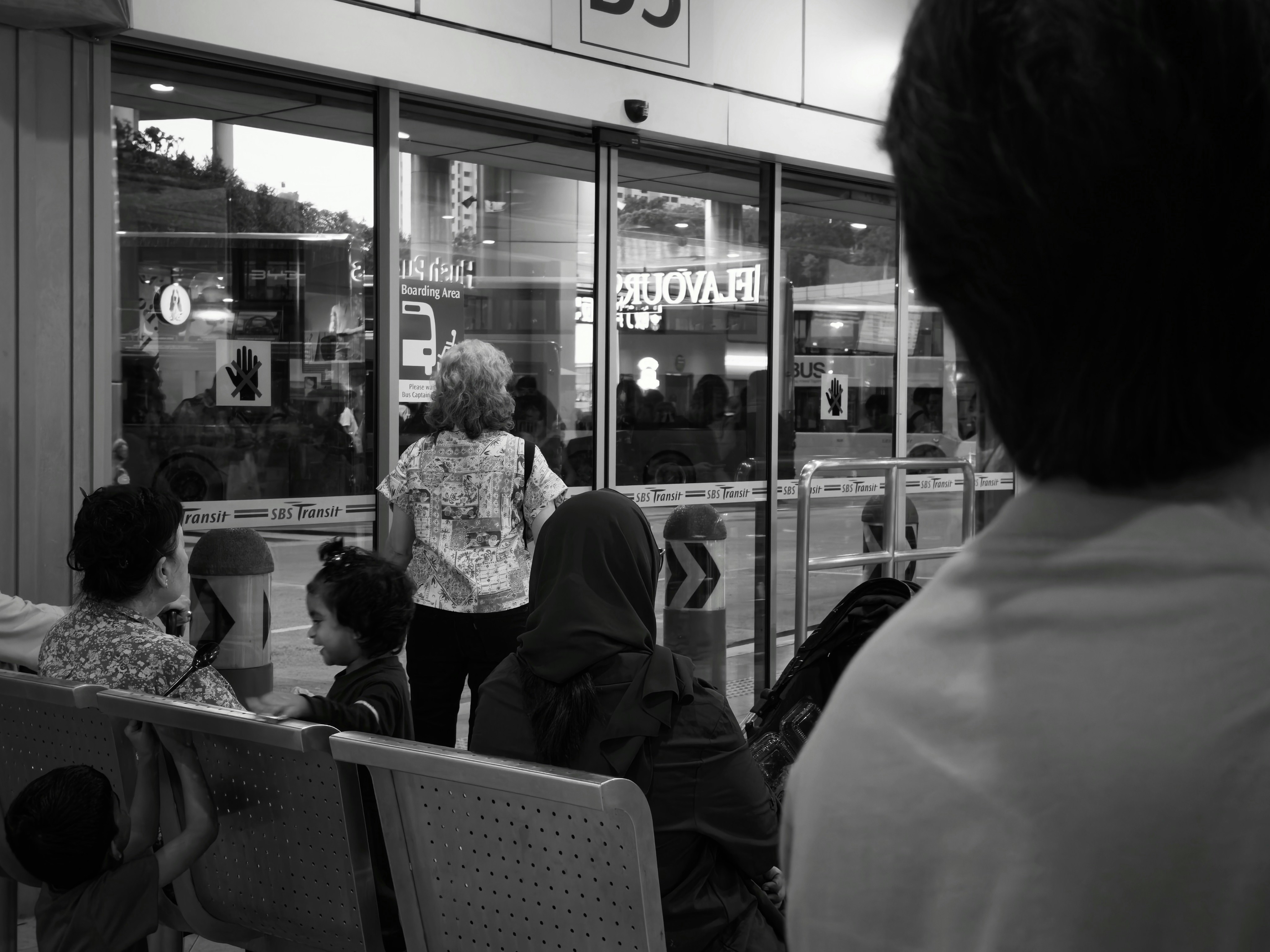 Faces in Transit: Backlit anonymity at the Terminal Window