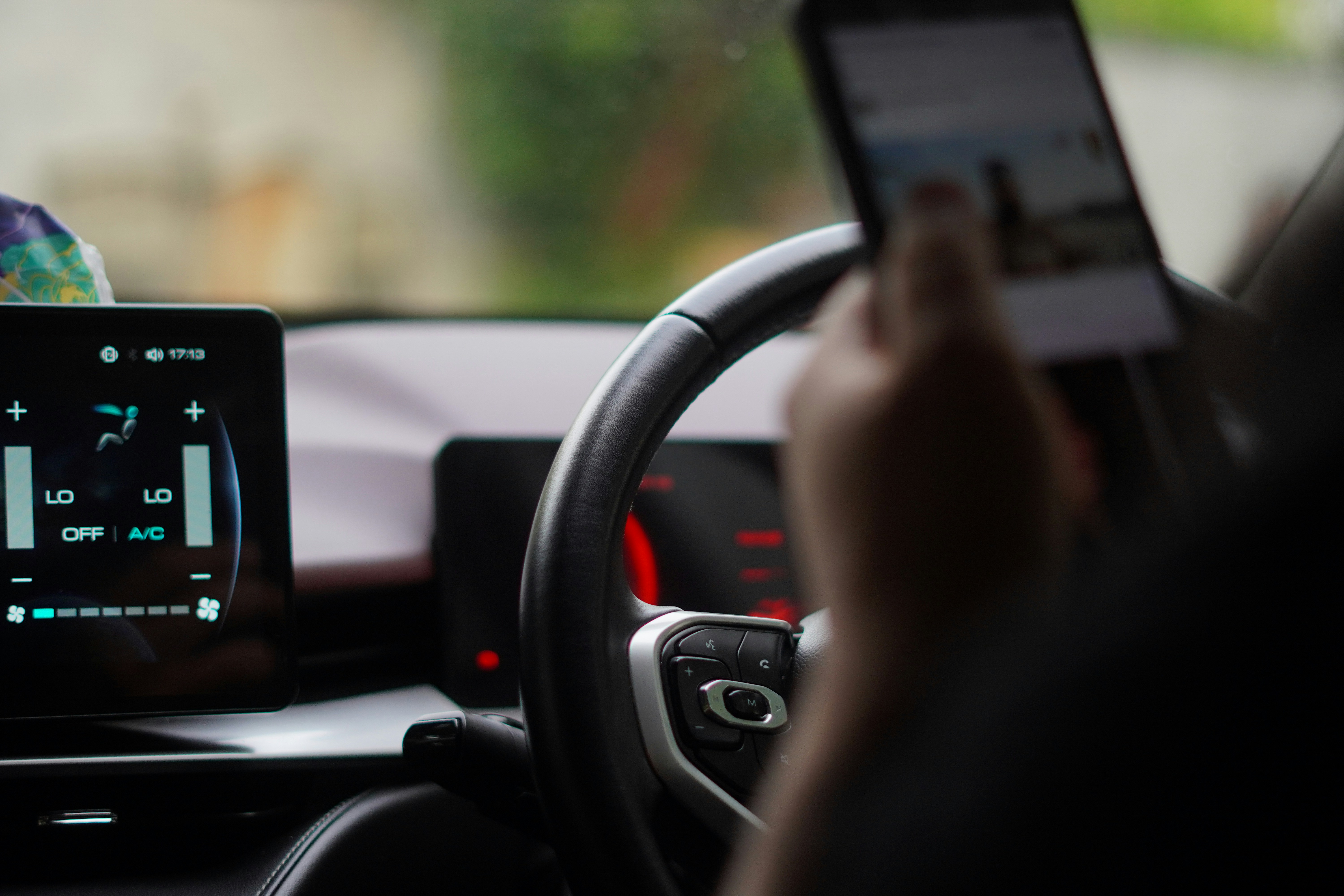 Glance at the Glass: Framing a Driver's Digital World