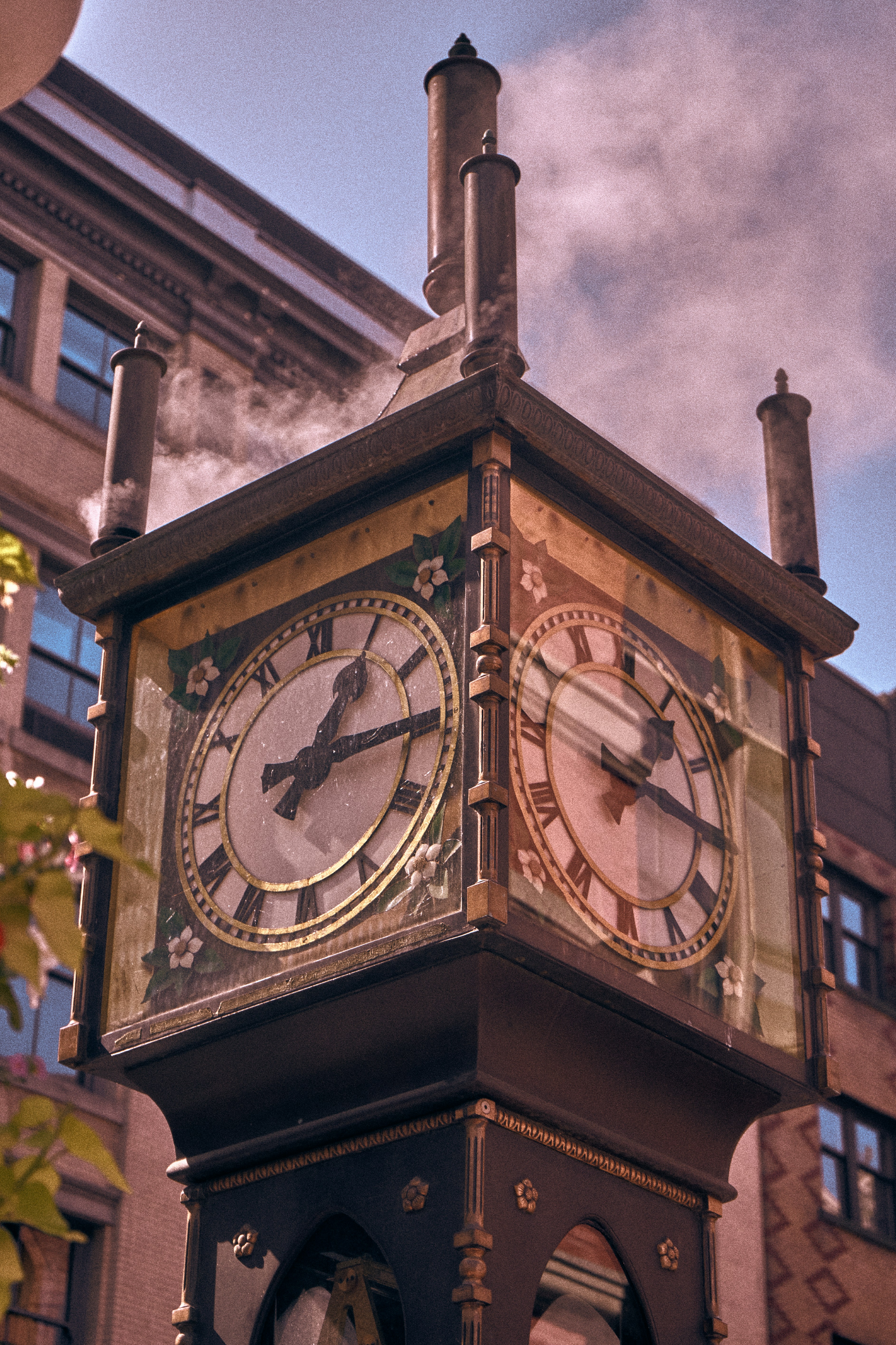 Steam and Clock in the City: A Vintage Crowned with Modern Sky