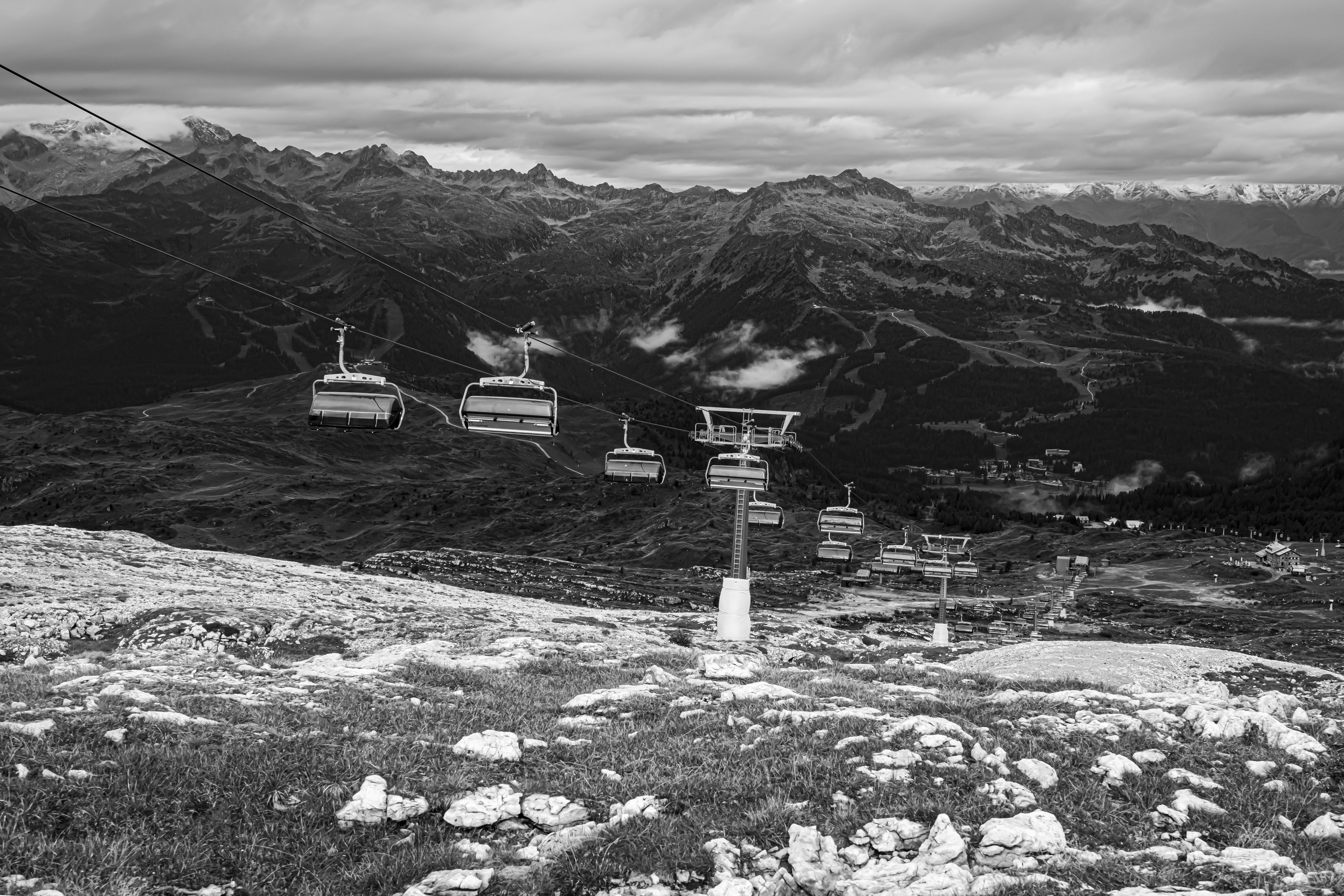 Emerald Altitude: A Quiet Run of Chairs Across the Mountain Spectrum
