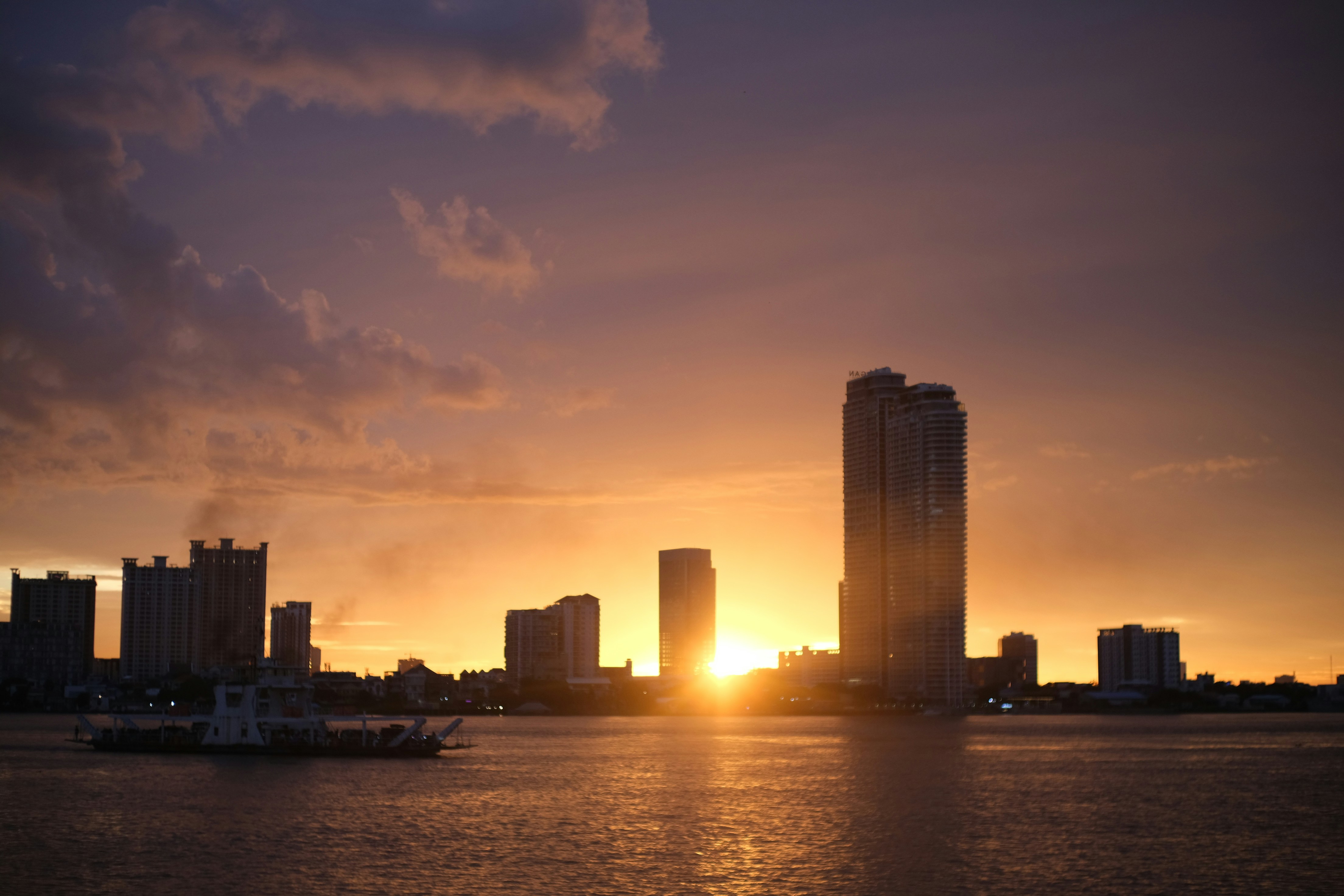 Sunlit Skyline: City Edge Embraced by a Golden Hour