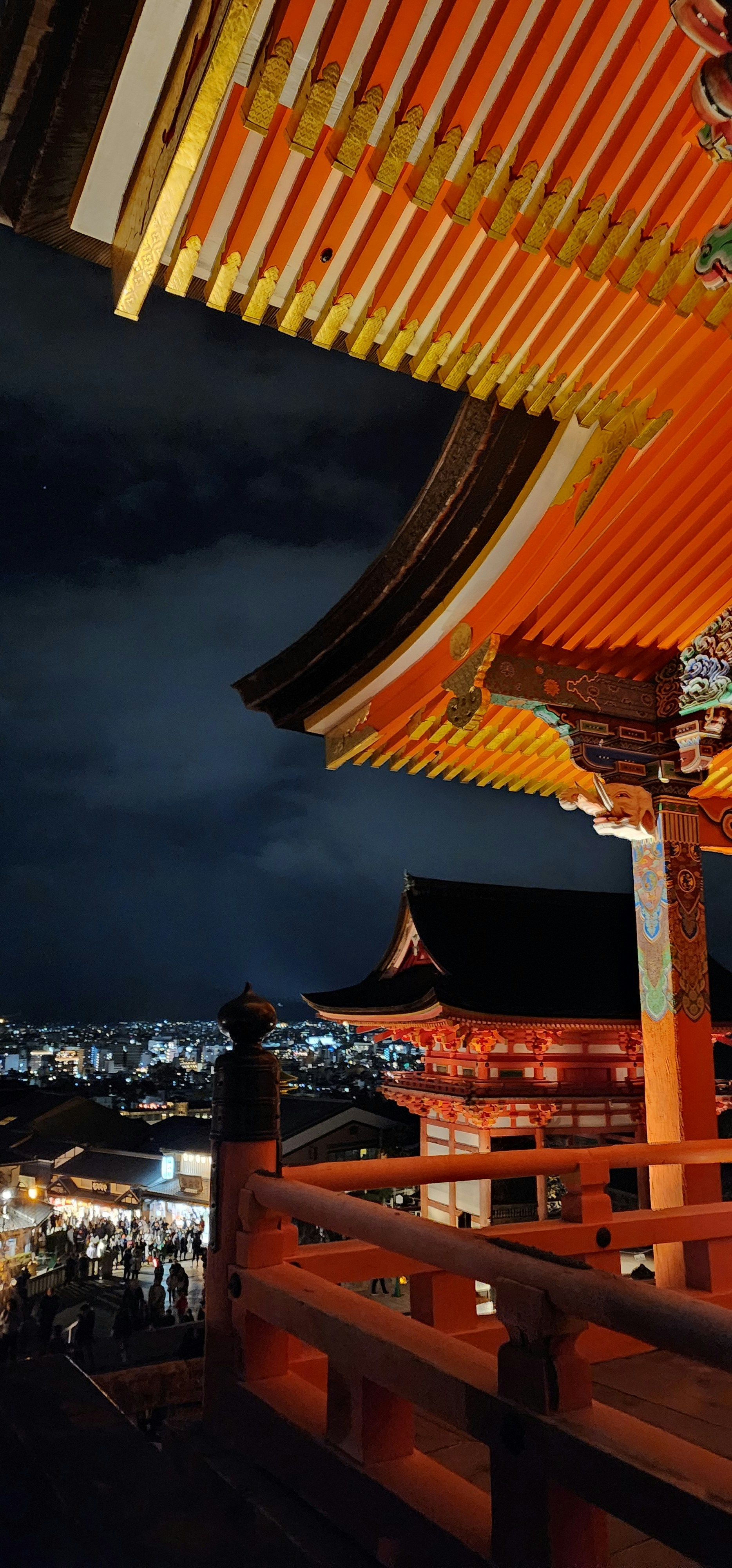 Luminescent Lanterns Over Kyoto: Night at a Timeless Temple