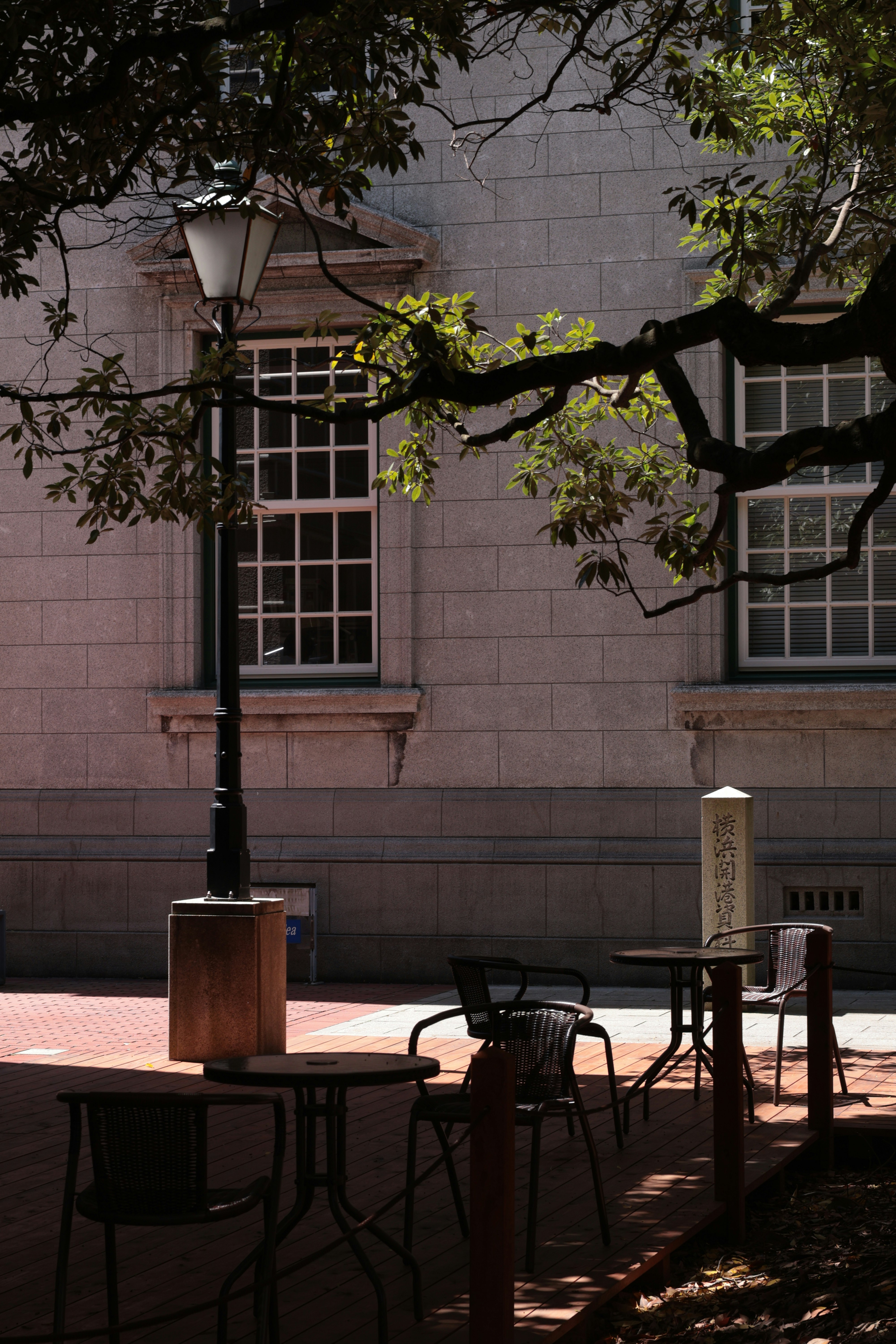 Quiet Courtyard Lanterns: Shadows, Light, and Outdoor Seating