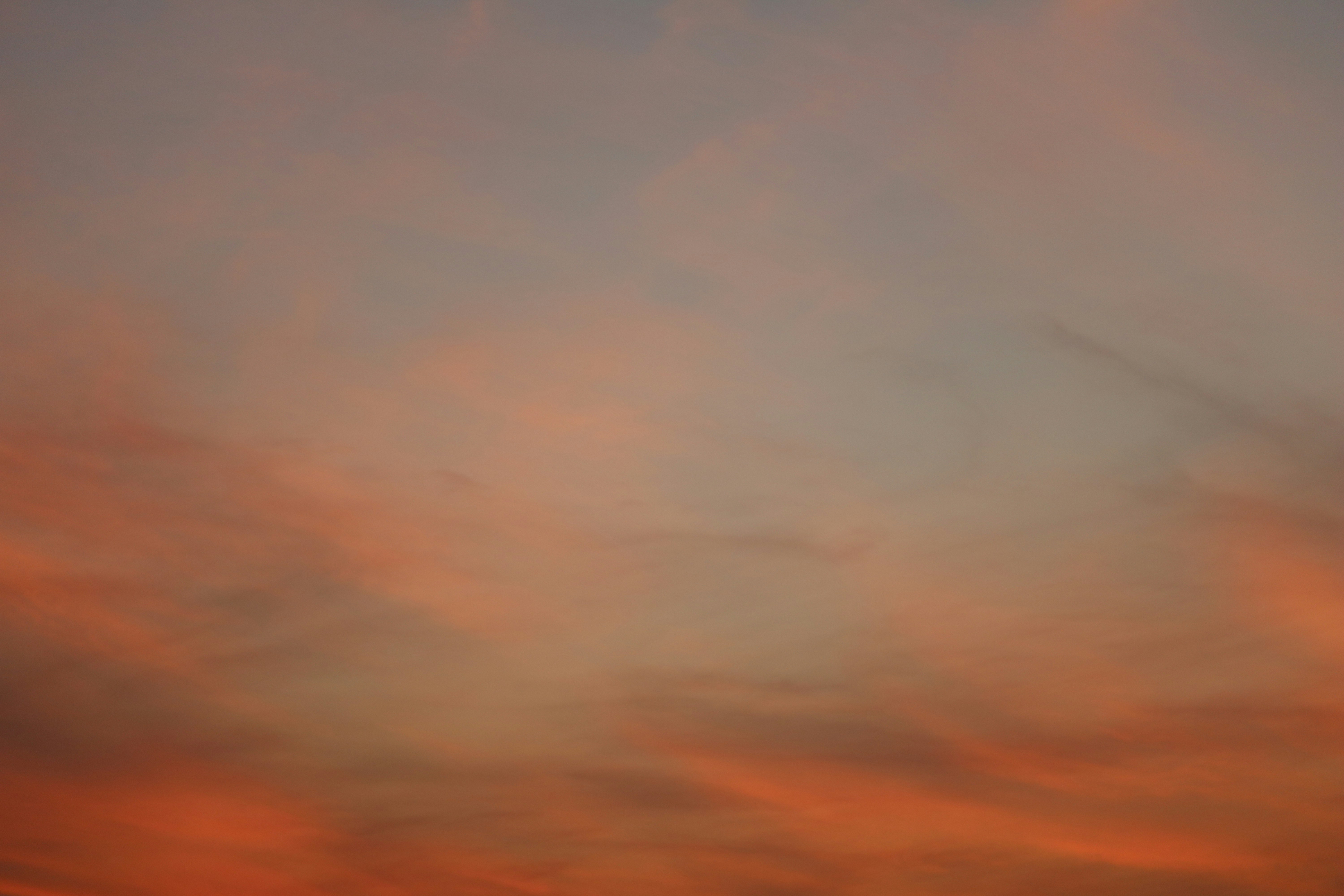Dusk Canvas: Gentle Nebula of Warm Skies