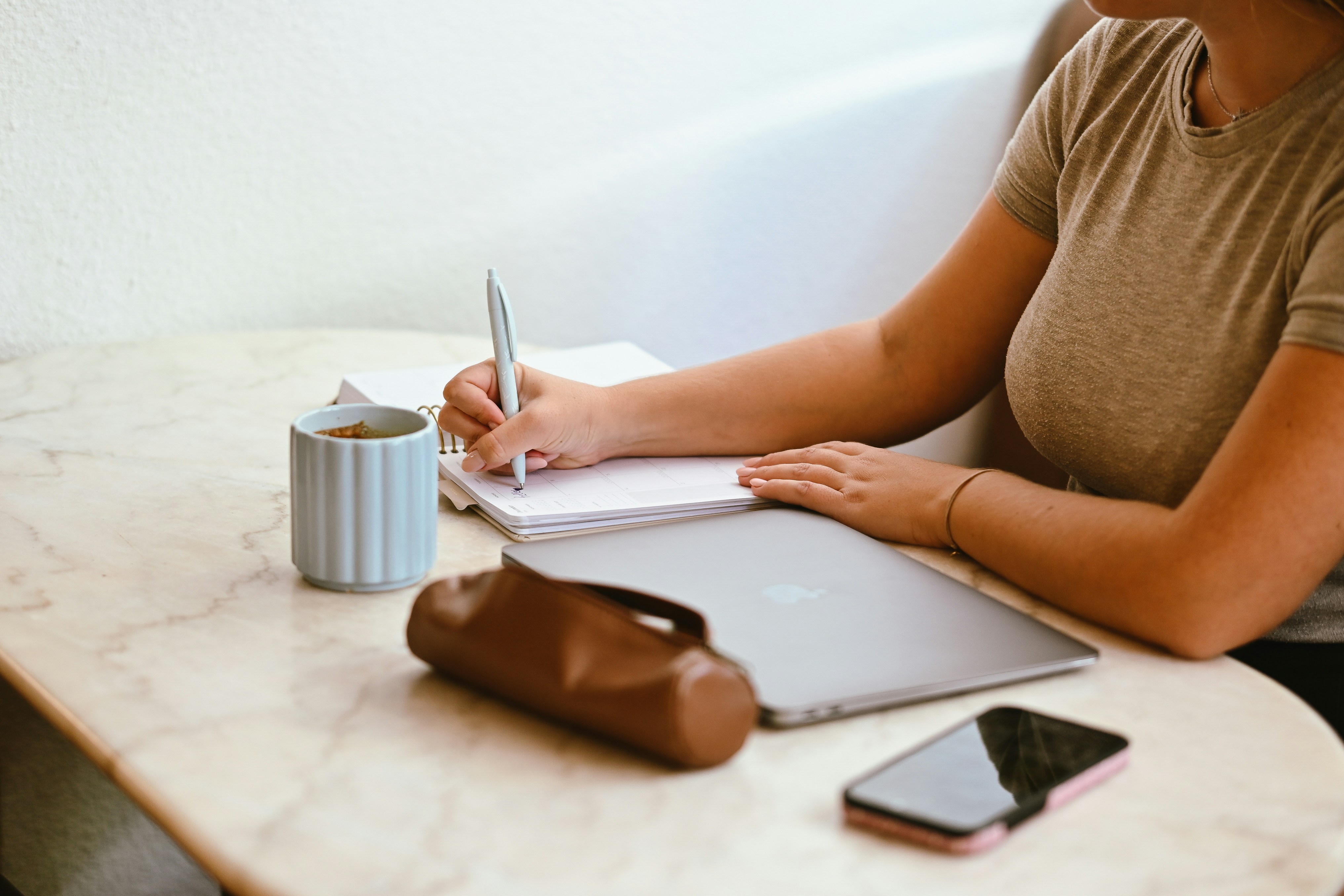 A Quiet Desk Session: Pen, Paper, and a Calm Tablet Moment