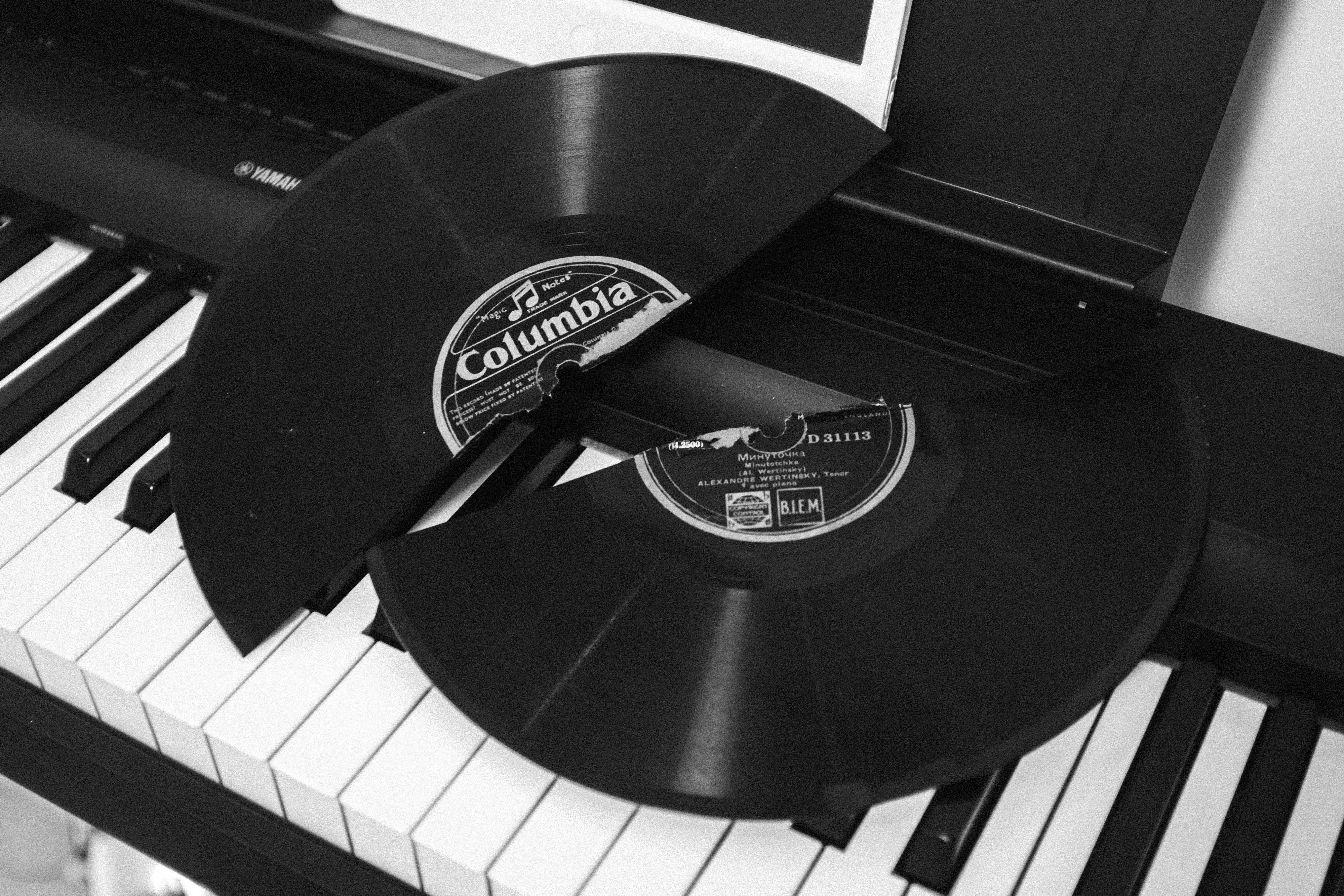Vinyl Echoes on a Piano: A Quiet Still Life