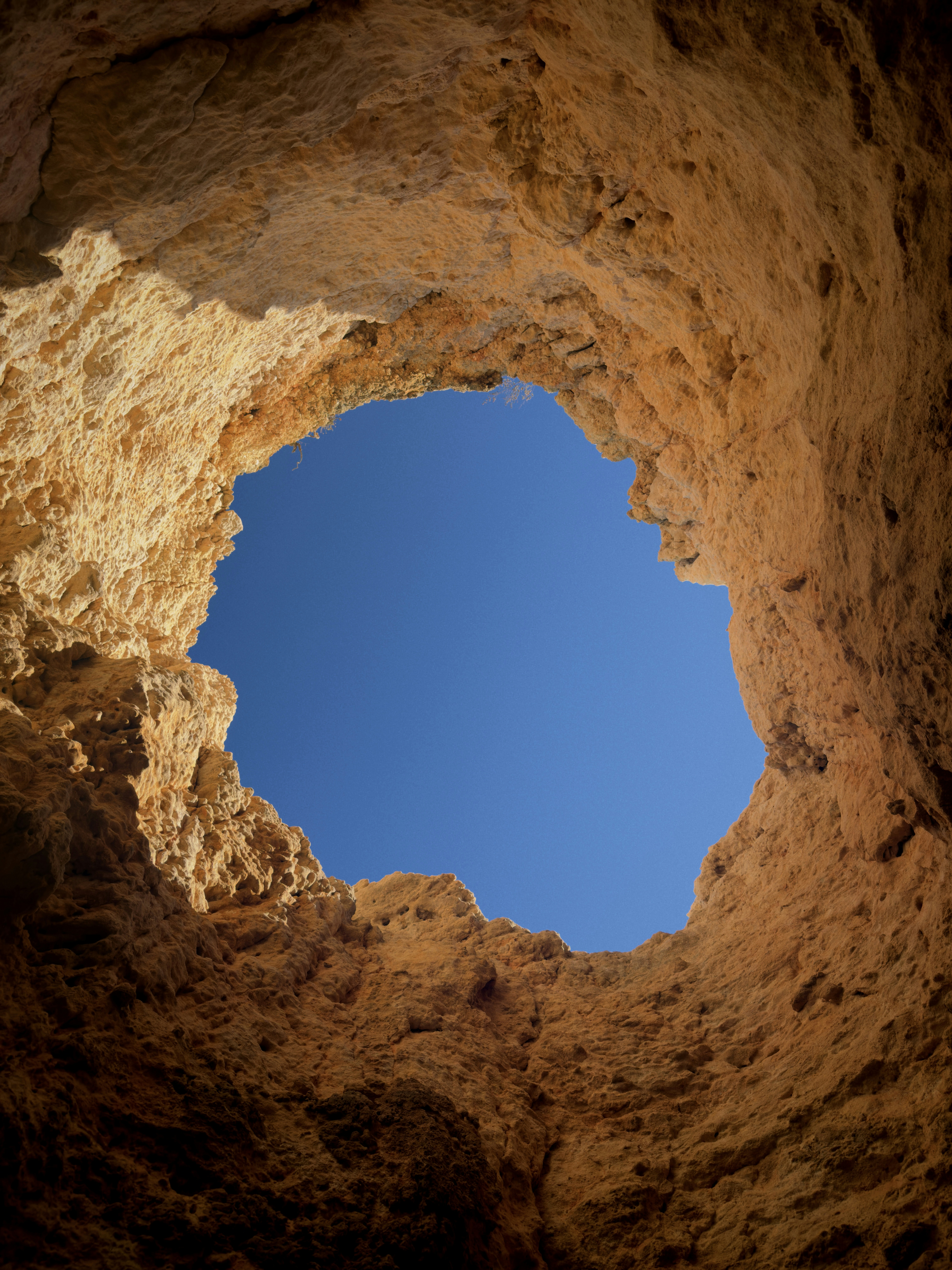 Open Sky through a Desert Rim