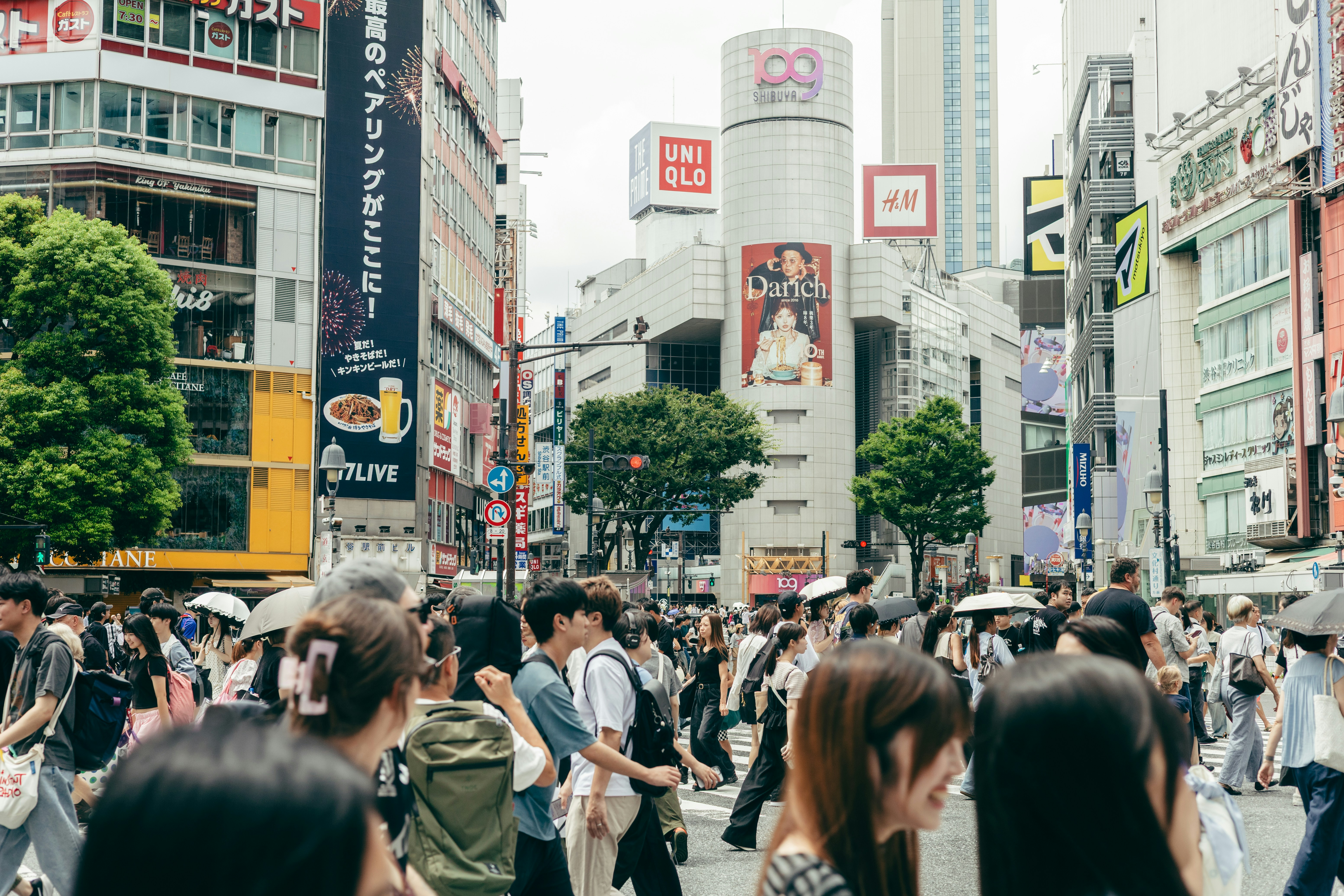 Urban Pulse: Crowds Converge at Shibuya Crossing